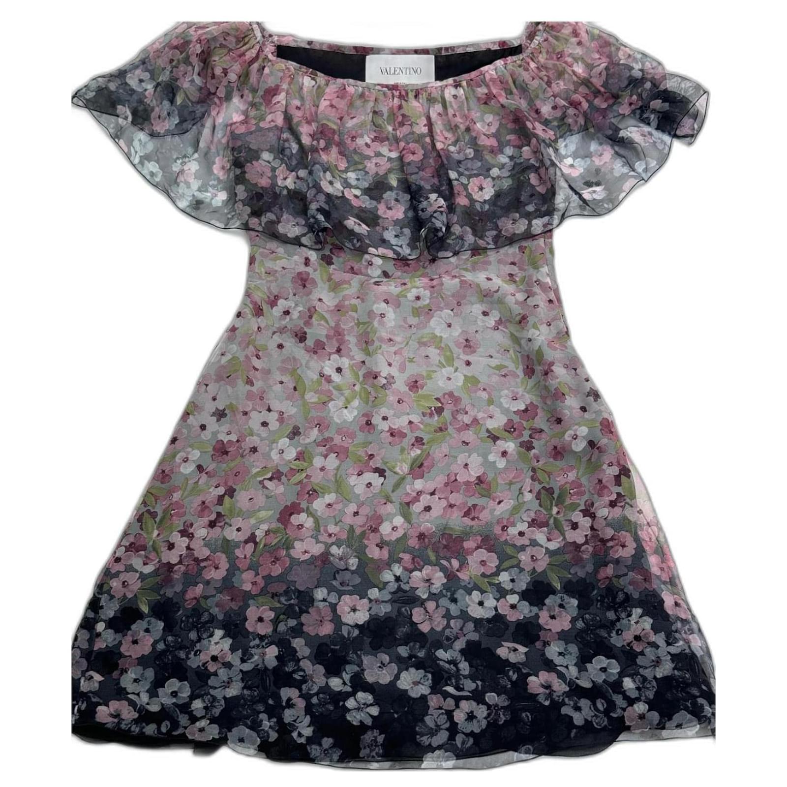 Valentino Garavani Dresses Multiple colors Silk ref.1441604 - Joli Closet