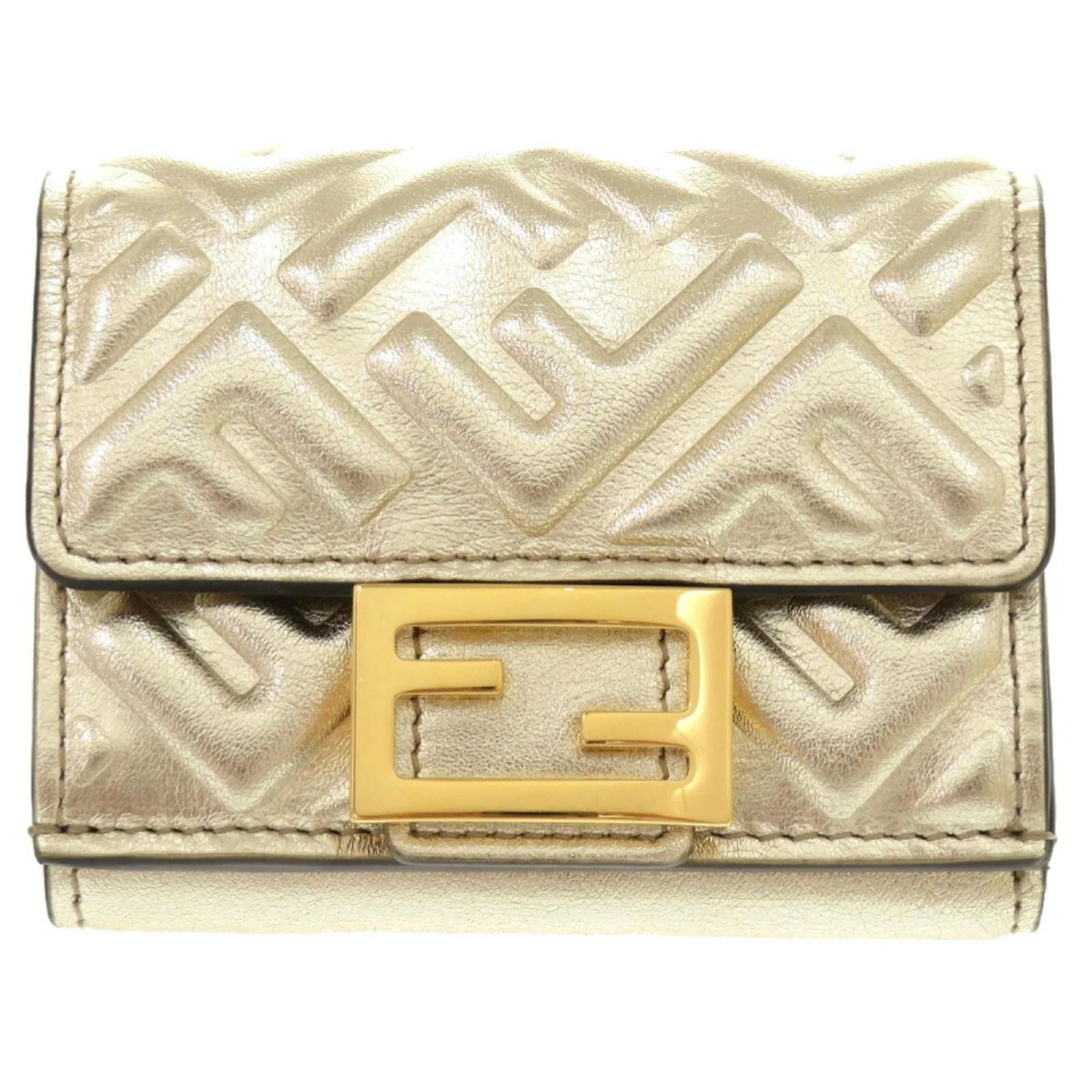 Fendi Zucca Compact Wallet Golden Leather ref.1448731 - Joli Closet