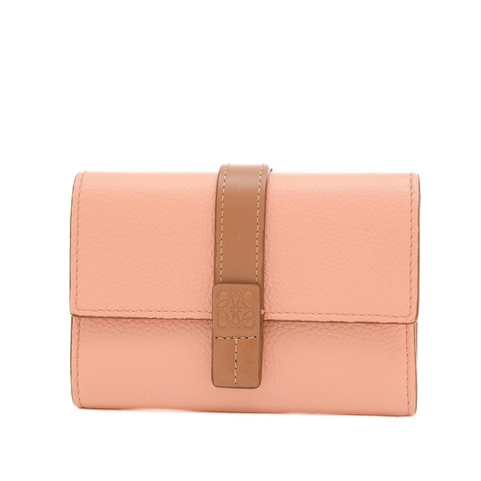 Loewe Small Vertical Wallet Pink Leather ref.1454740 - Joli Closet