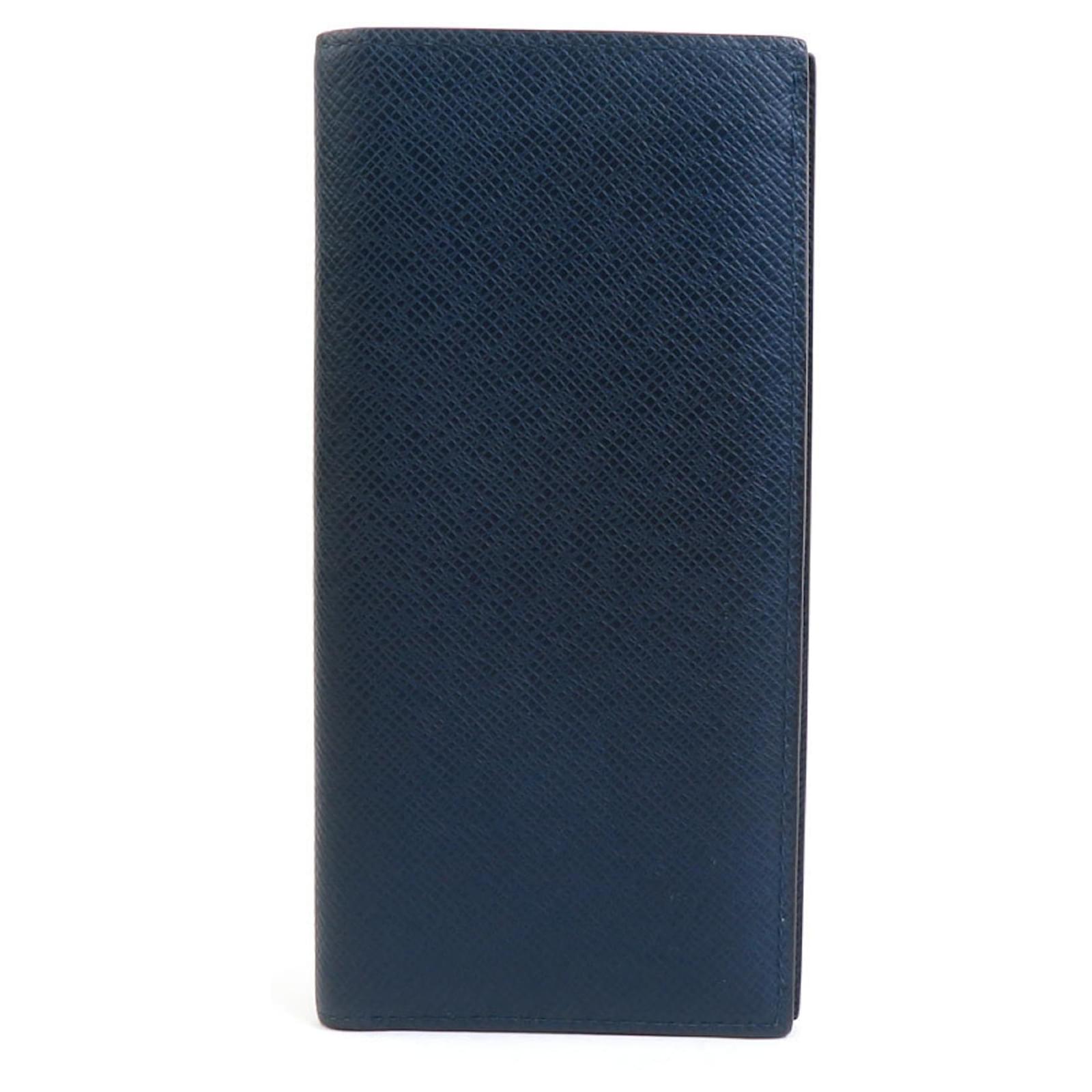 Louis Vuitton Taiga Leather Long Wallet Blue ref.1463348 - Joli Closet