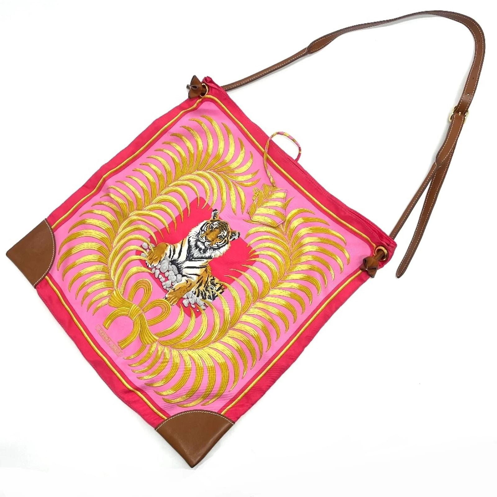 Hermès Hermes Pink Tiger Pattern Shoulder Bag Cloth ref.1471842 - Joli ...