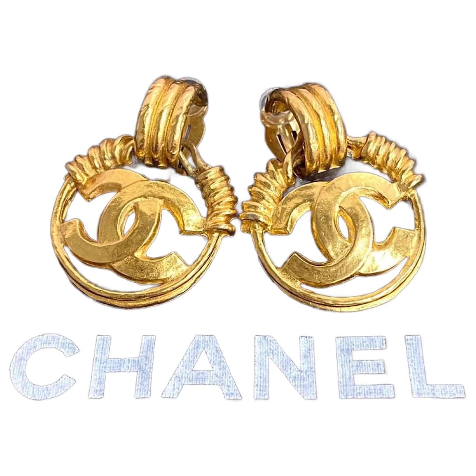 Chanel 94p earring store