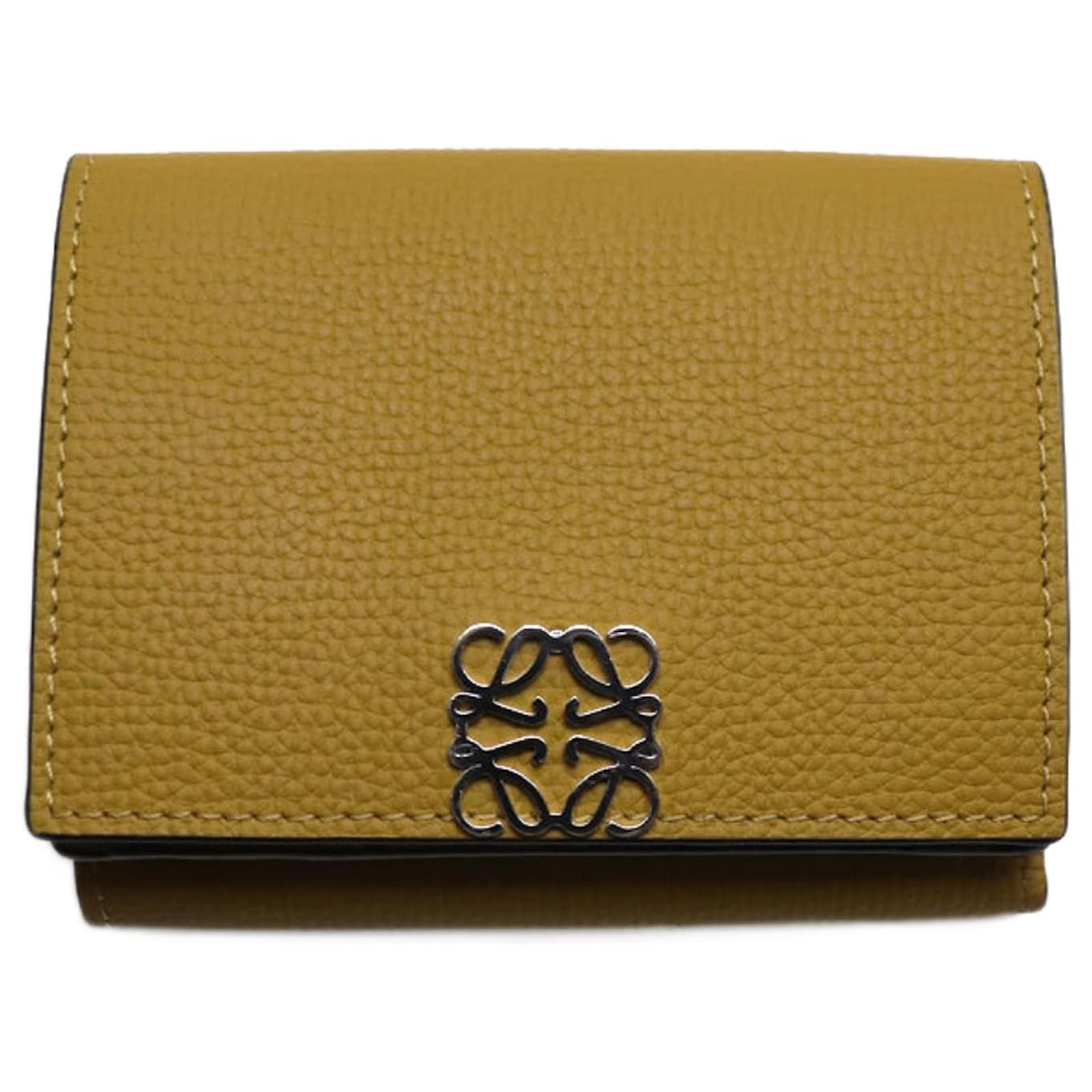 Loewe Trifold Wallet in Mustard Suede Yellow ref.1508326 - Joli Closet