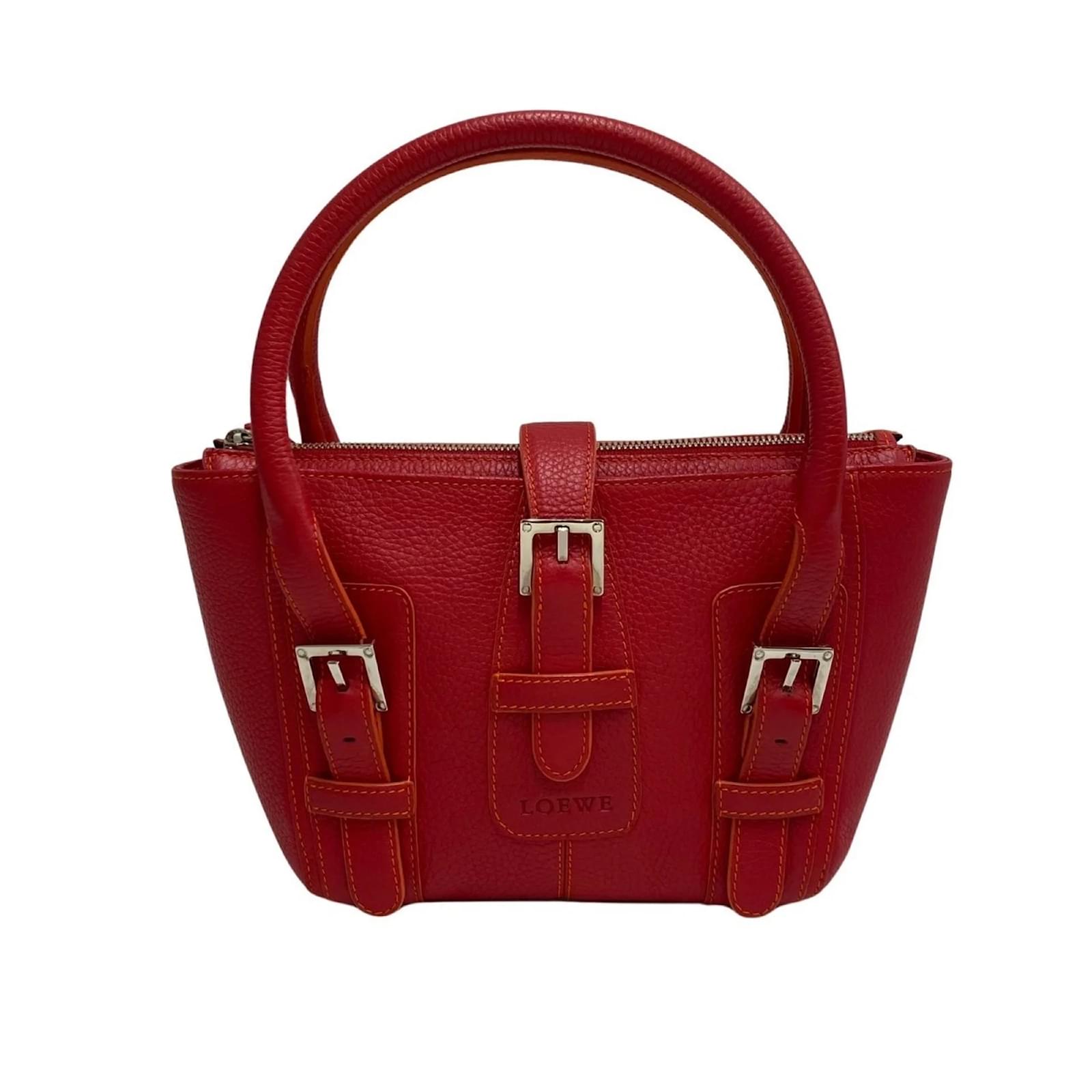 Loewe Senda Logo Engraved Leather Handbag Red ref.1508364 - Joli Closet