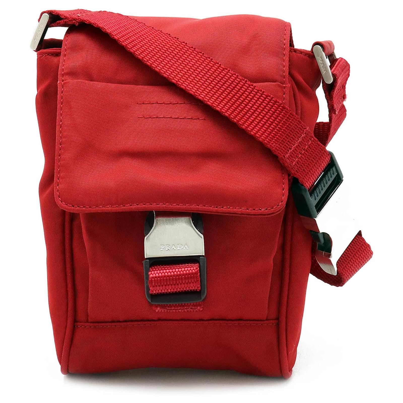 Prada Red Leather Shoulder Bag ref.1509209 - Joli Closet