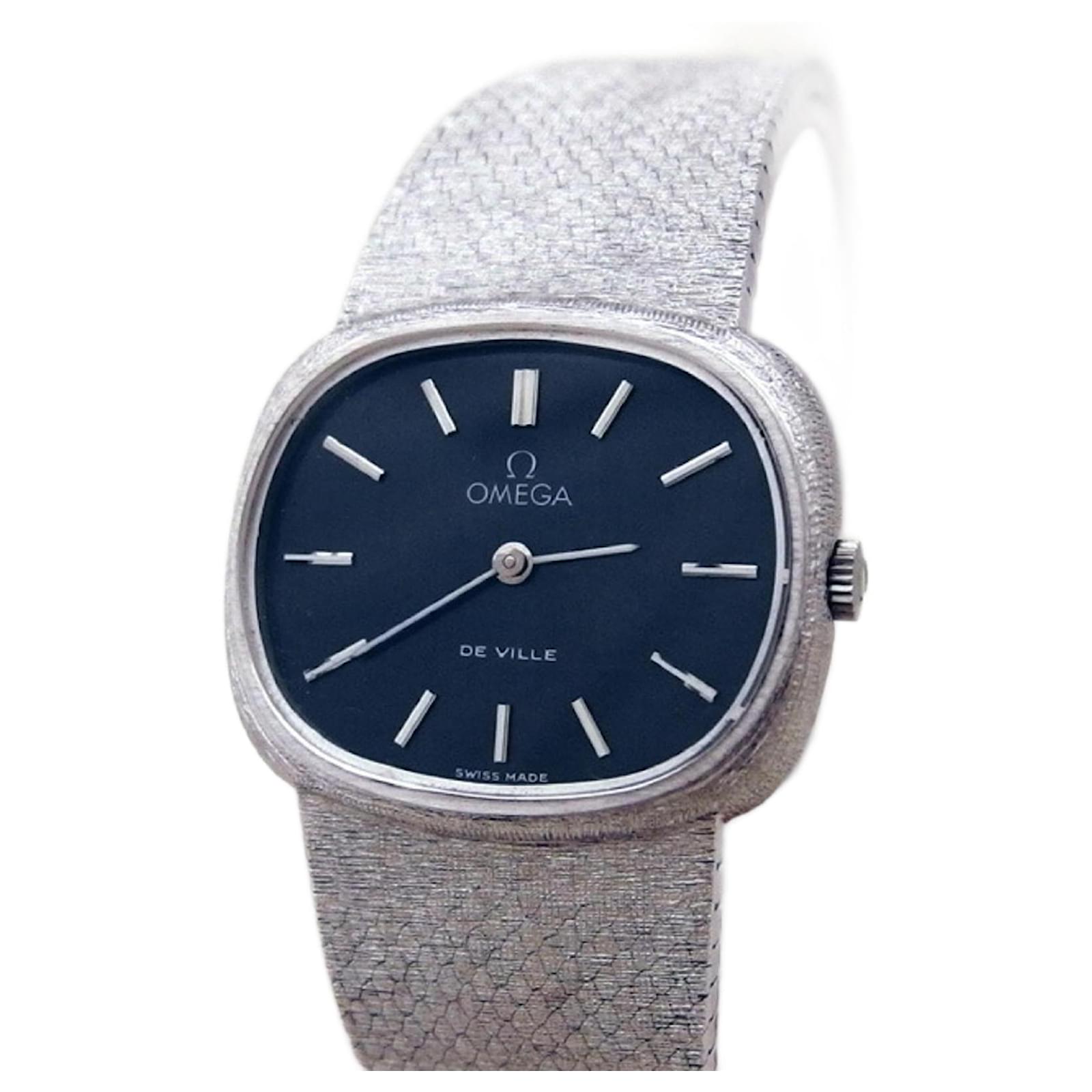 Omega De Ville K18WG Oval Case Watch White Navy blue ref.1514171 - Joli ...