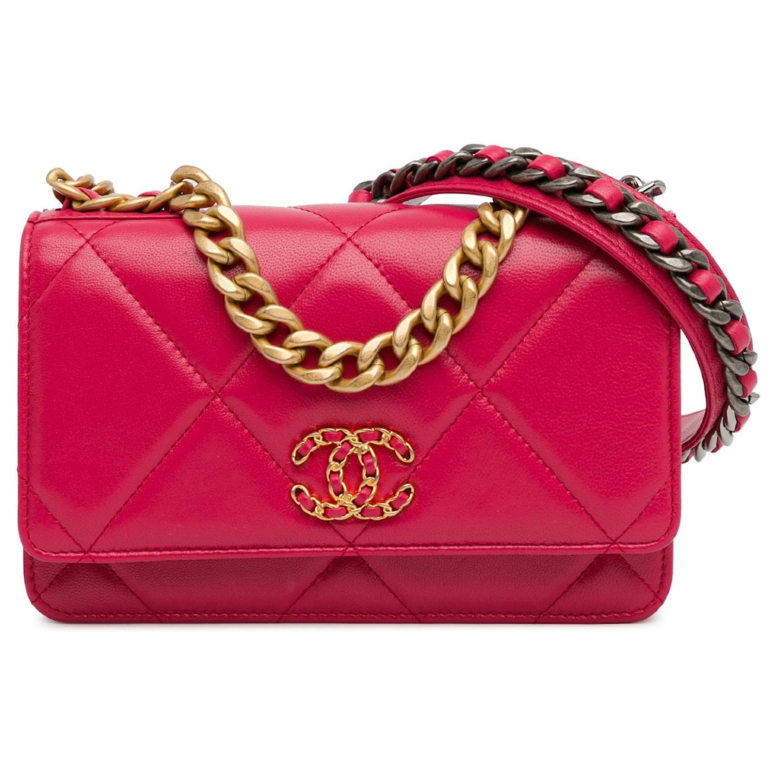 Wallet On Chain CHANEL HandbagsLeather Pink ref.1523023 - Joli Closet