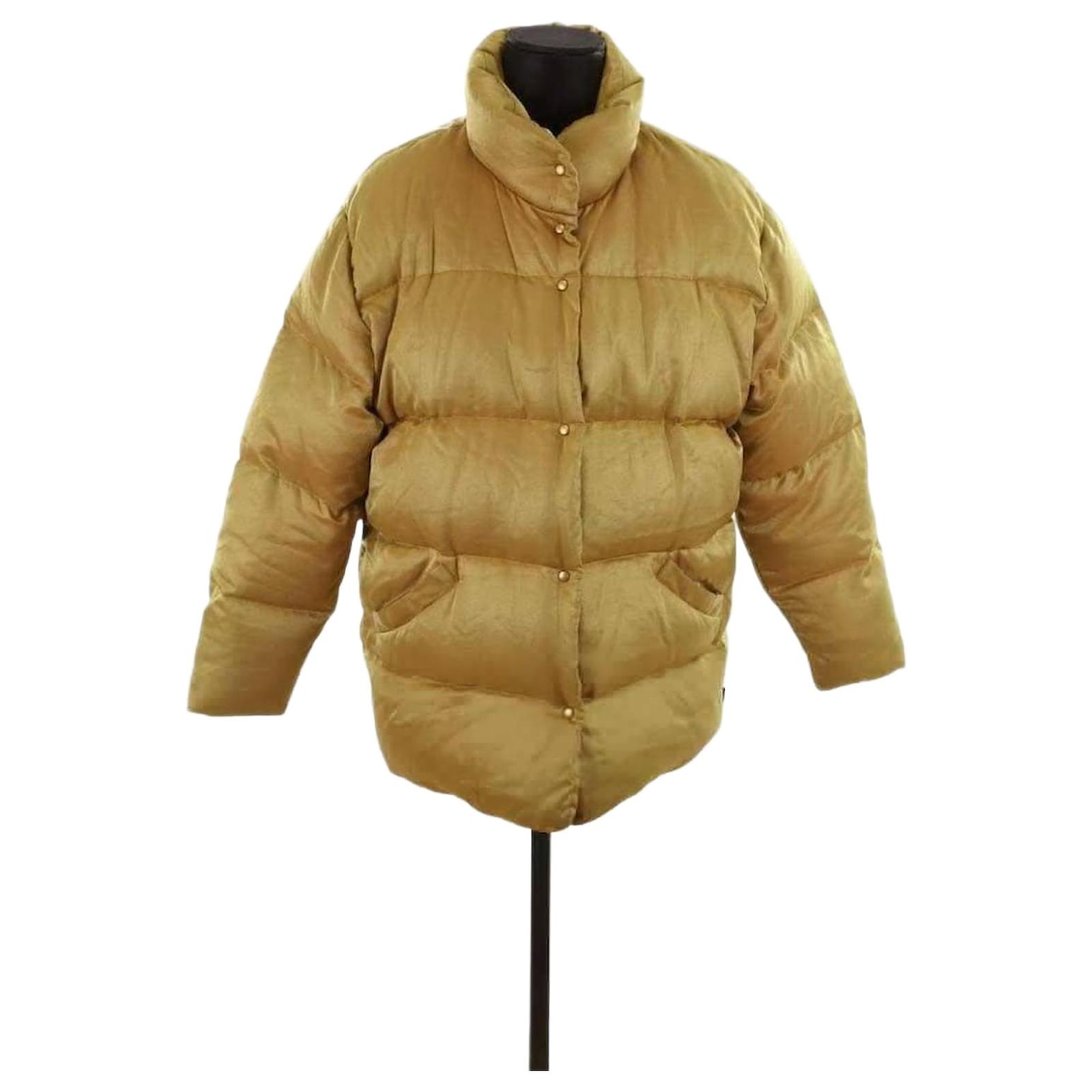 Moncler Puffer jacket Golden Synthetic ref.1525842 - Joli Closet