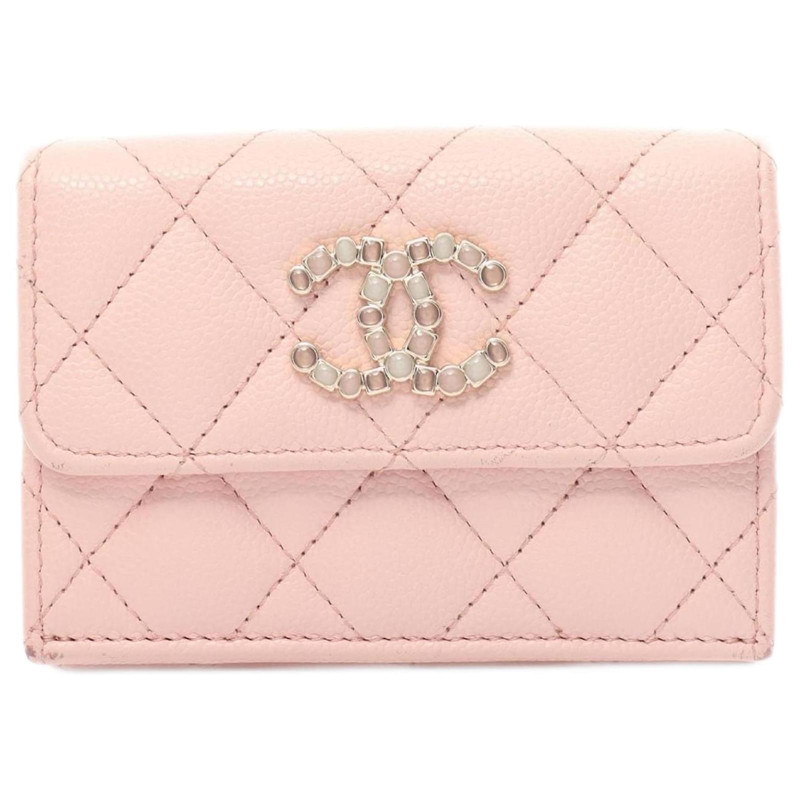 Chanel Matelasse Tri-fold Long Wallet in Pink Leather ref.1528567 ...