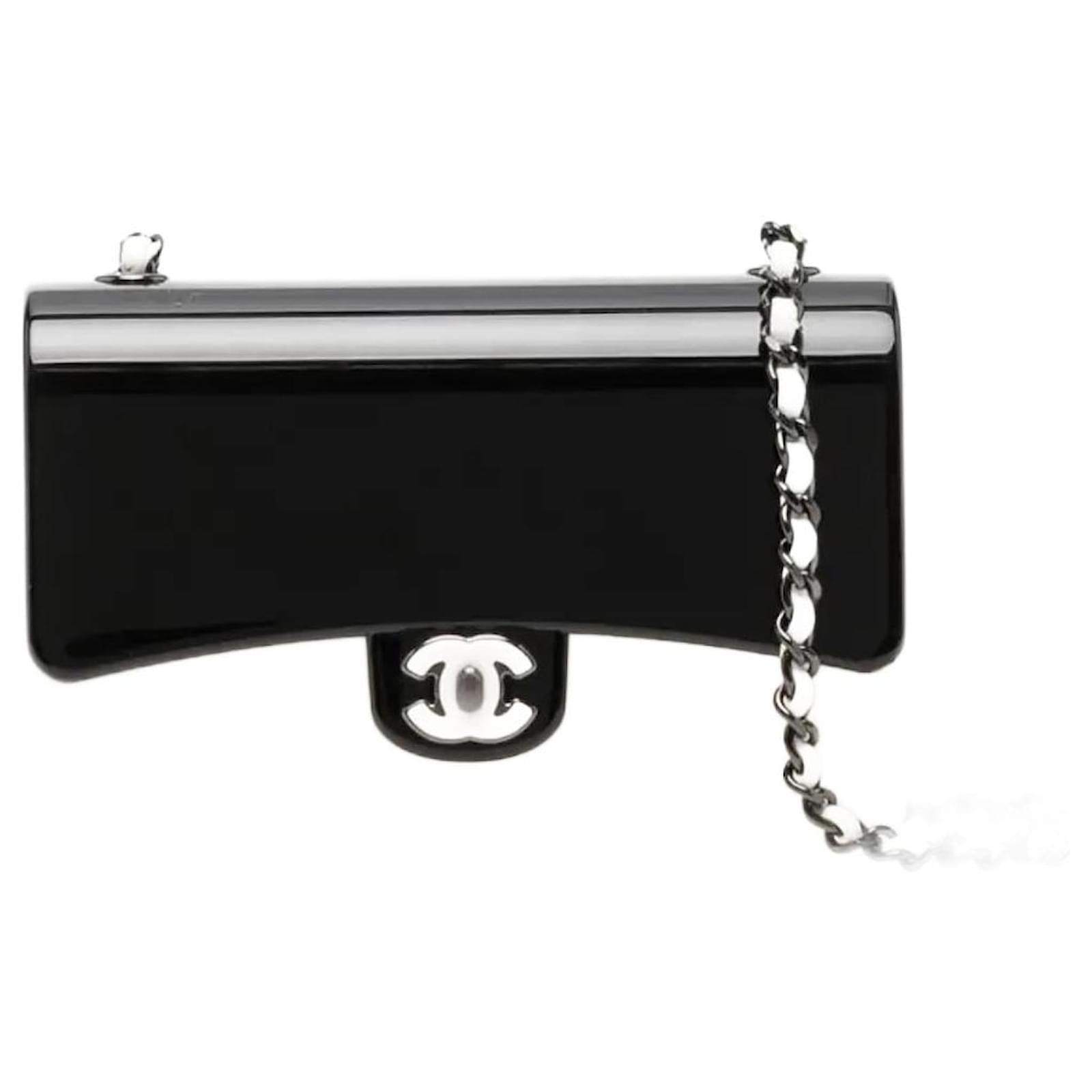 Chanel Colour-Block Flap Bag Minaudiere Black Glass ref.1552470 - Joli ...