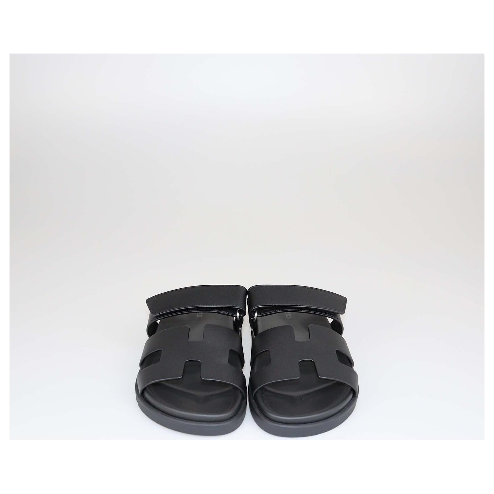 Hermès Hermes Black Chypre Flat Sandals Leather ref.1553452 - Joli Closet