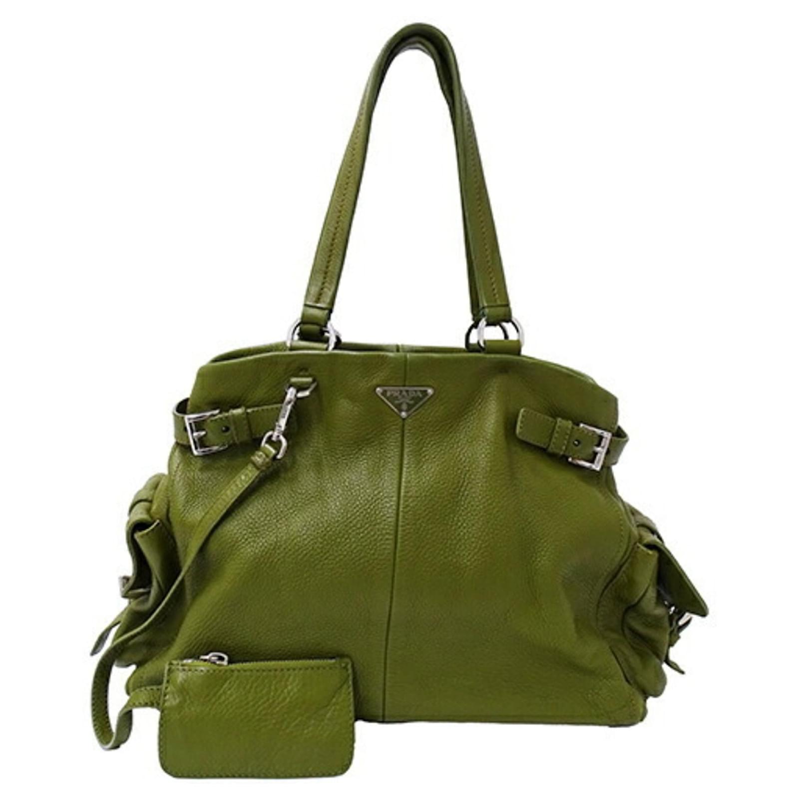 Prada Green Leather ref.1562285 - Joli Closet