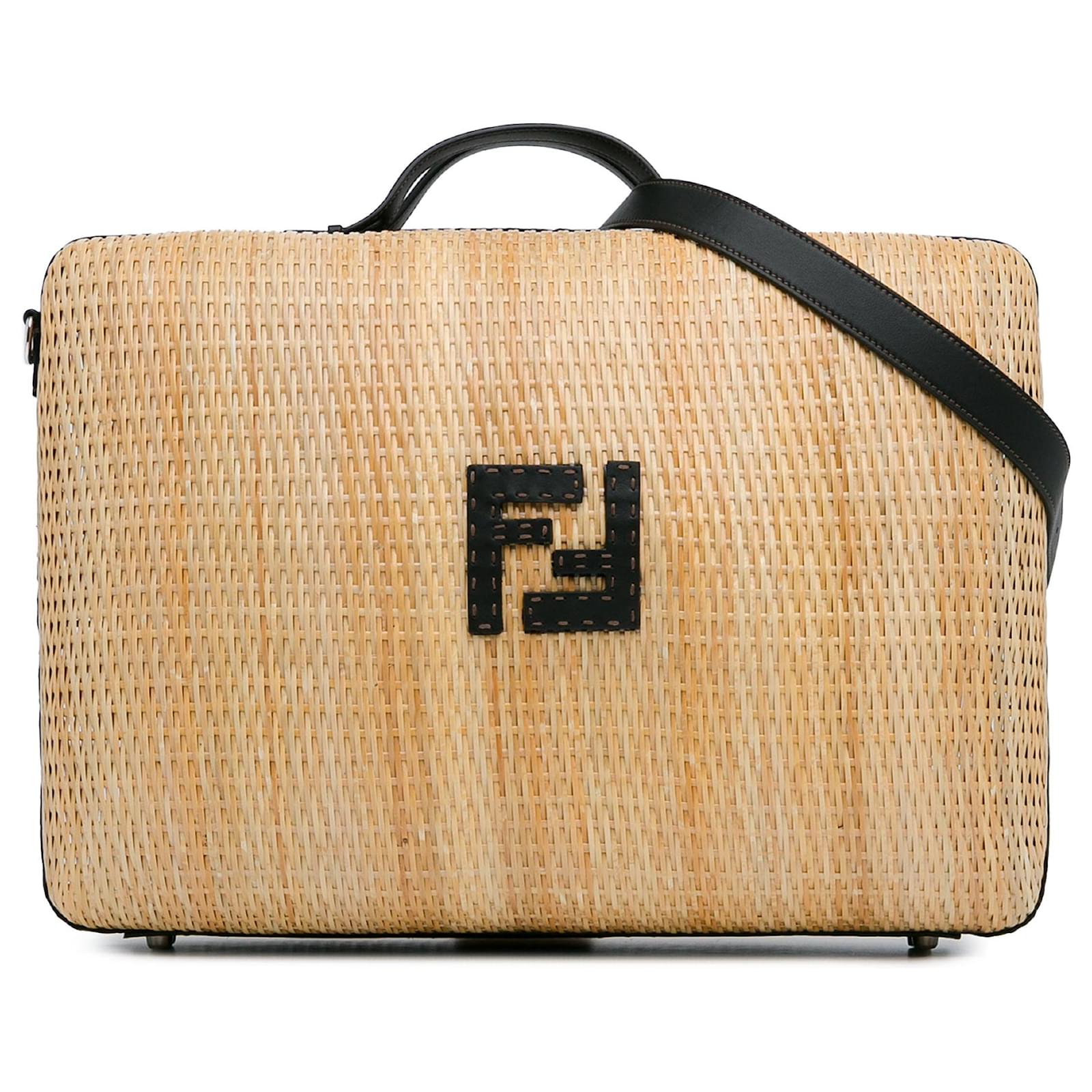 FENDI Bags T. Leather Camel ref.1573197 - Joli Closet