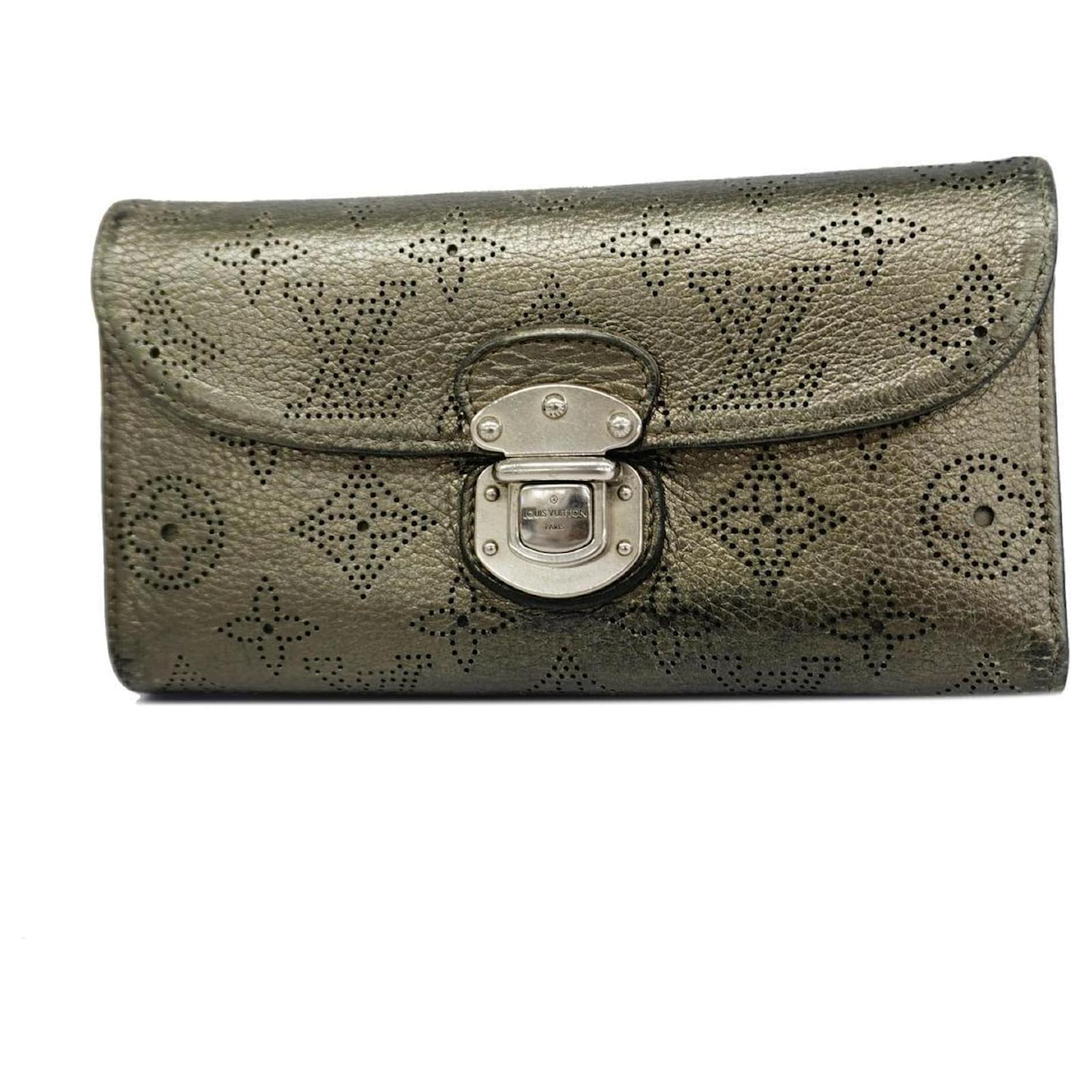 Louis Vuitton Tri-fold Long Wallet in Bronze ref.1578550 - Joli Closet