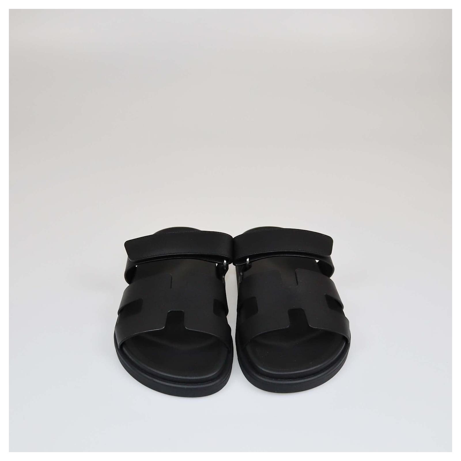 Hermès Hermes Black Chypre Sandals Leather ref.1594669 - Joli Closet