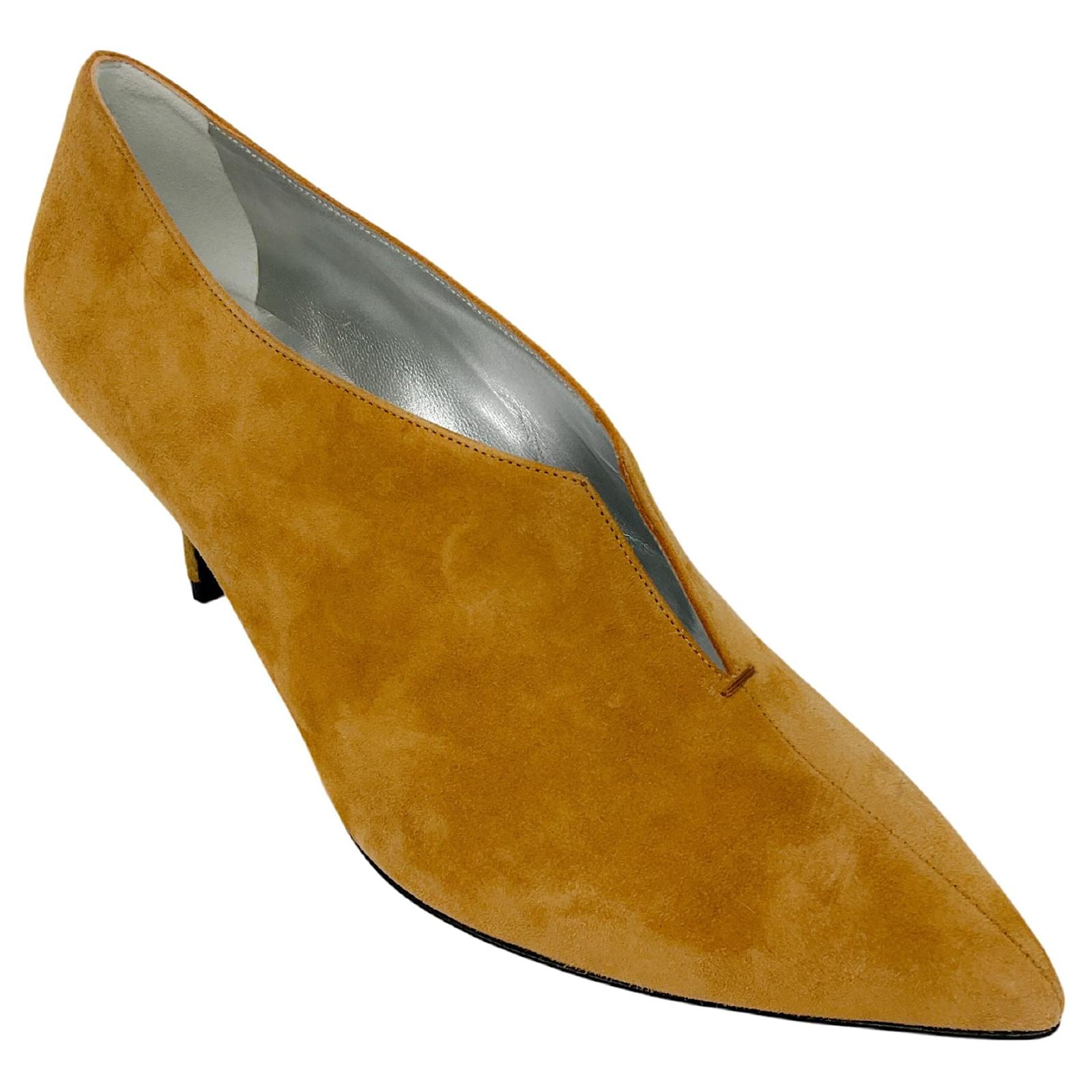 Pierre Hardy Tan Suede Leather Pumps Camel ref.1597182 - Joli Closet