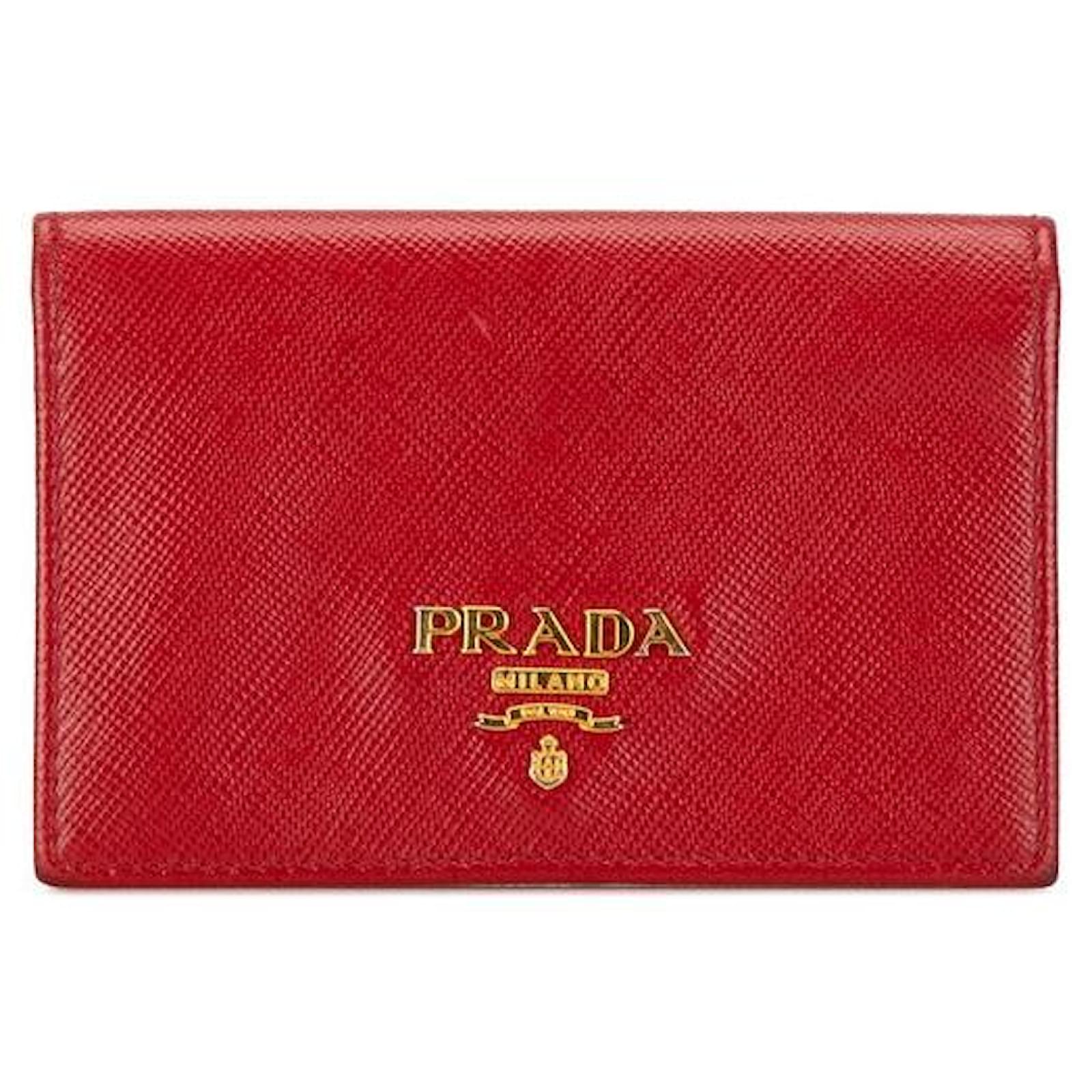 Prada Leather Triangle Logo Card Case Red ref.1601988 - Joli Closet