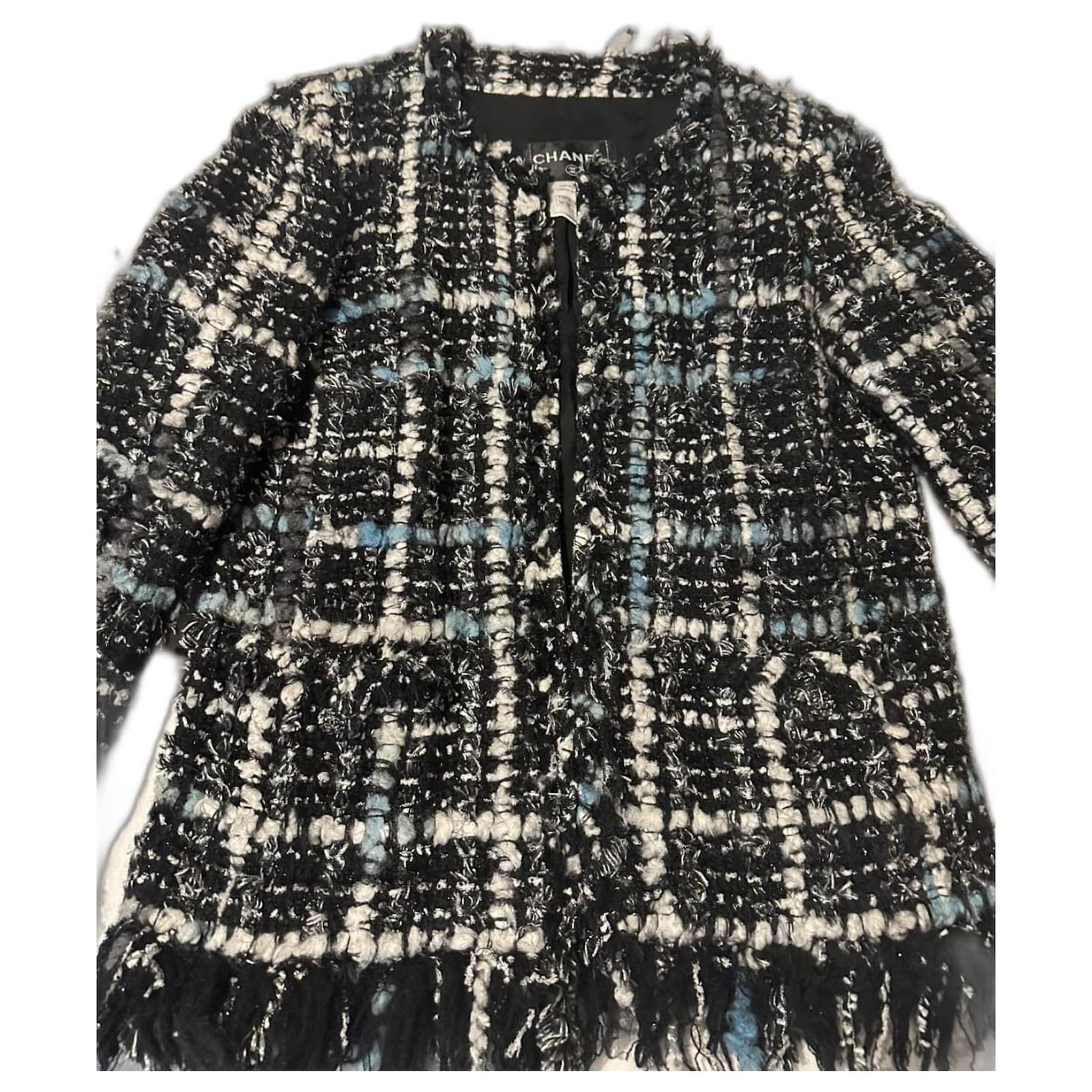 Chanel Tweed Jacket Black ref.1602388 - Joli Closet
