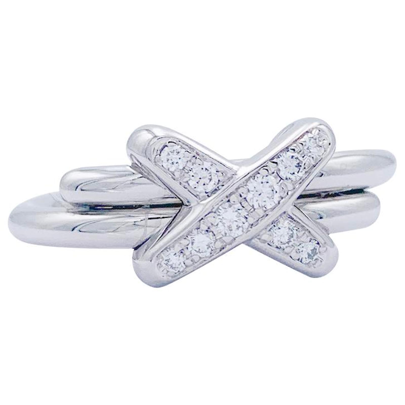 Chaumet ring, "Jeux de Liens", white gold, diamonds. ref.1604622 - Joli ...