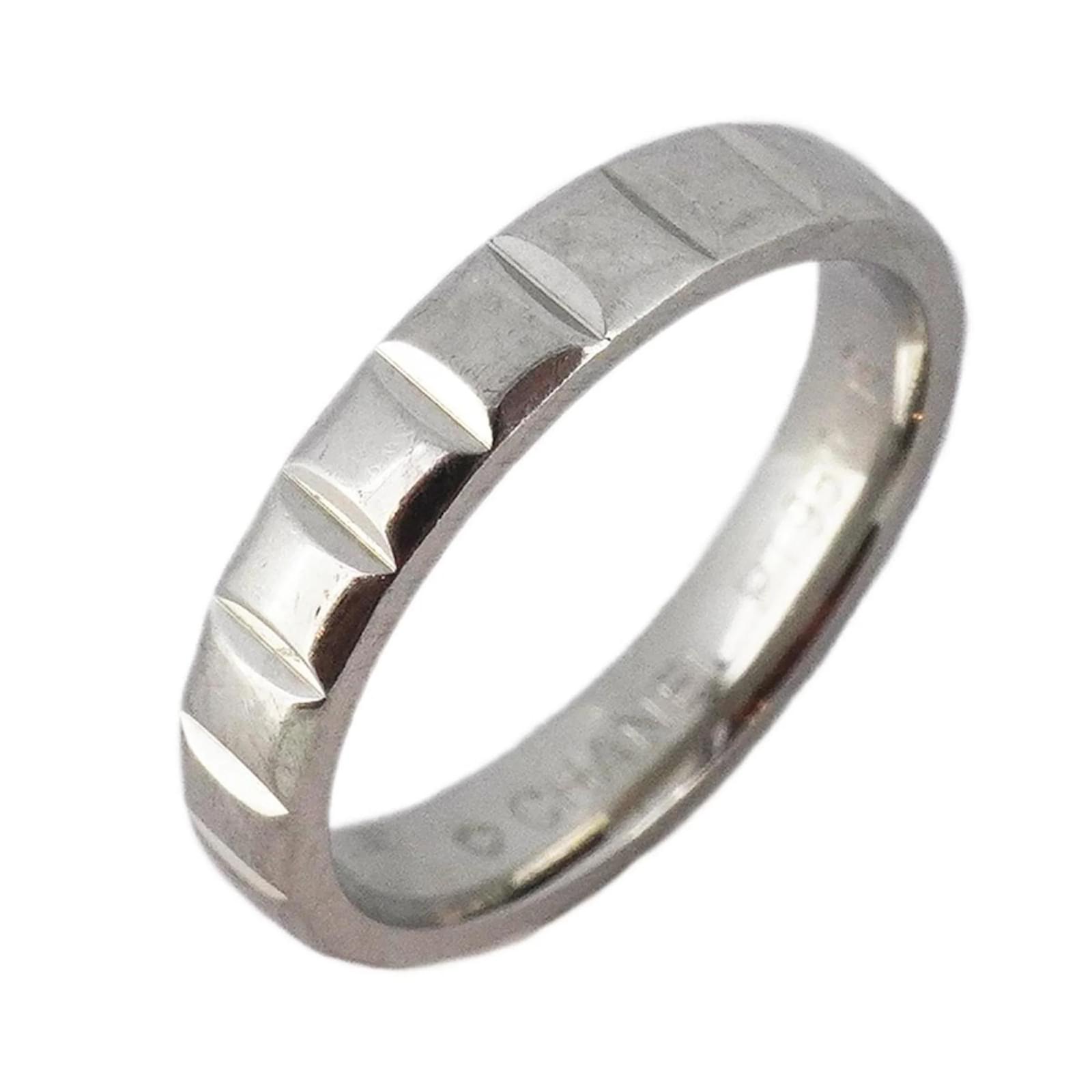Chanel Chocolate Bar Platinum Band Ring ref.1605464 - Joli Closet