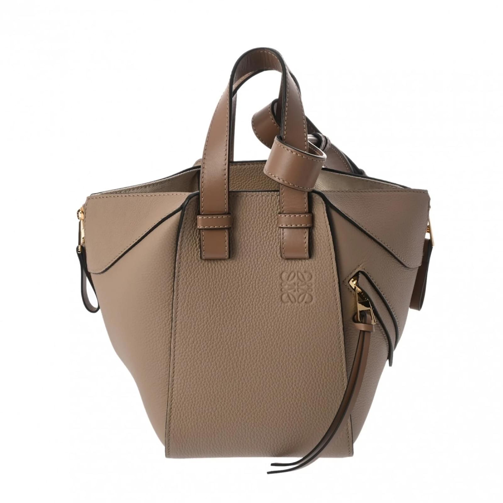 Loewe Compact Hammock Bag in Sand ref.1607957 - Joli Closet