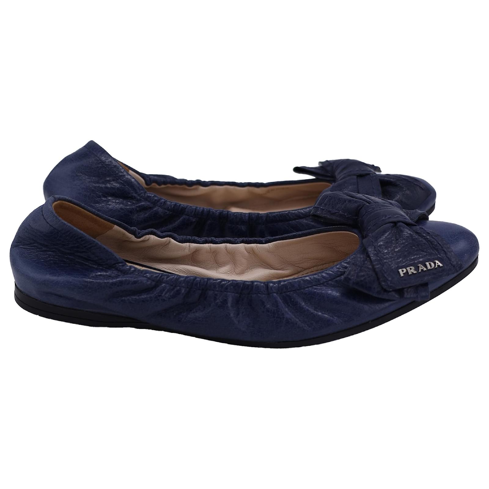Prada Bow Detail Scrunch Ballet Flats in Navy Blue Leather ref.1608486 - Joli Closet