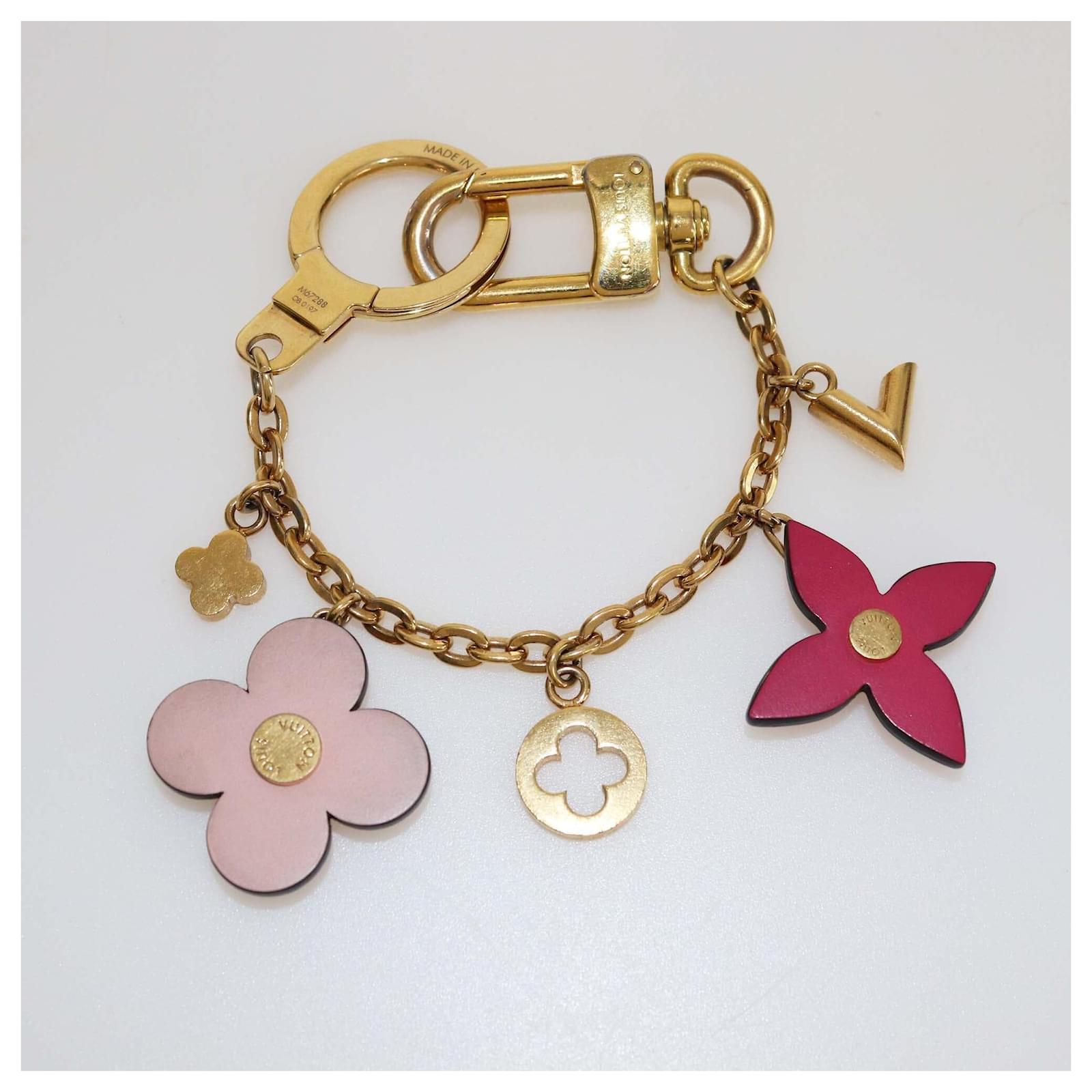 Louis Vuitton Monogram Blooming Flowers Bag Charm Golden Metal ref ...