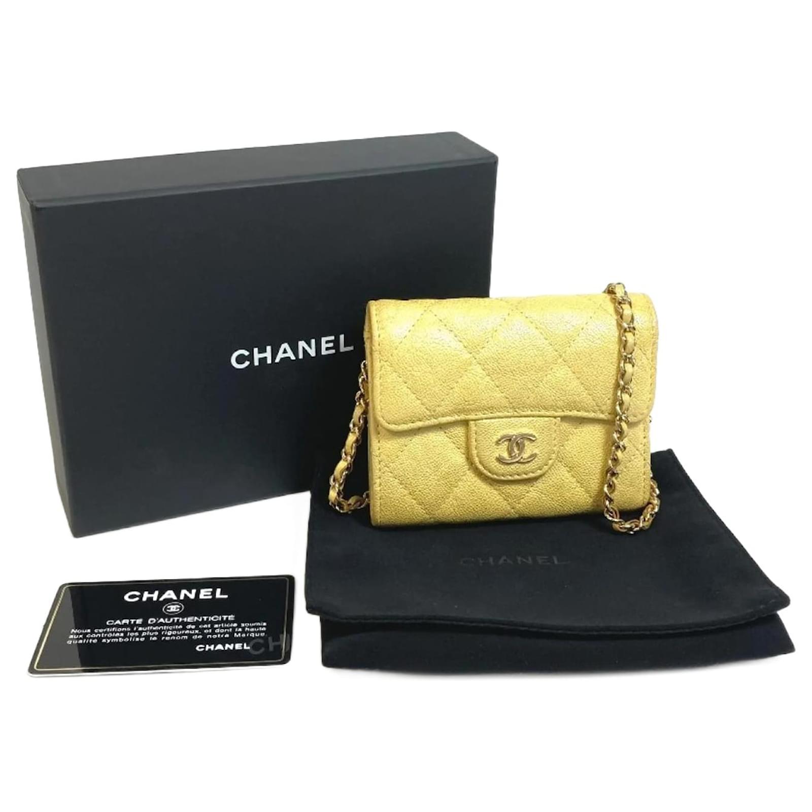 Chanel Metallic Yellow Caviar Leather Chain Wallet Golden ref.1616022 ...