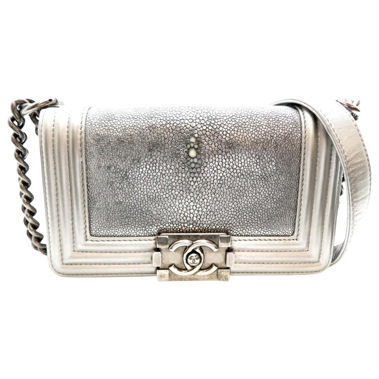 Chanel Boy Silvery Leather ref.JC1616983 (Sold) - Joli Closet