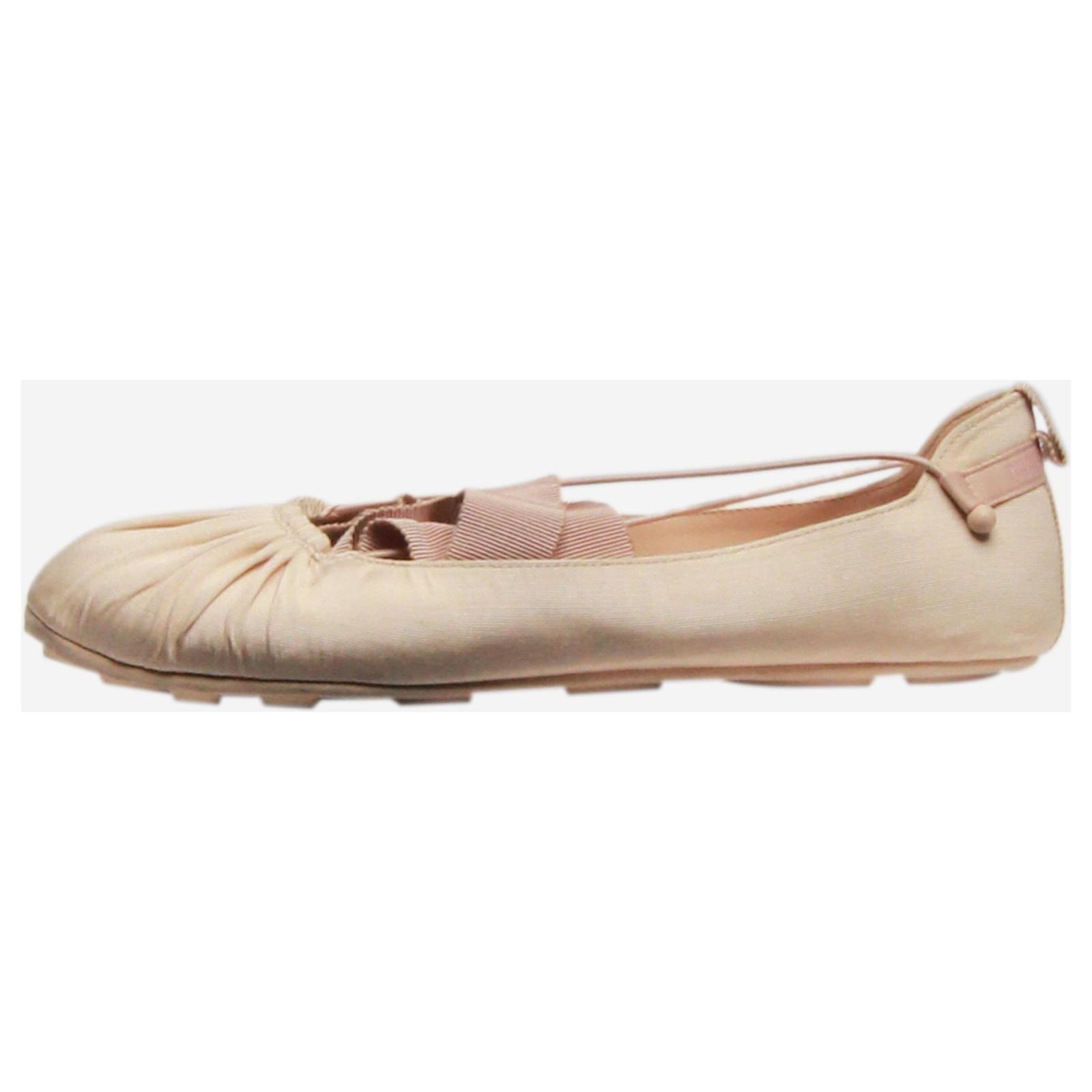 Christian Dior Neutral ballet flats - size EU 37 ref.1620652 - Joli Closet