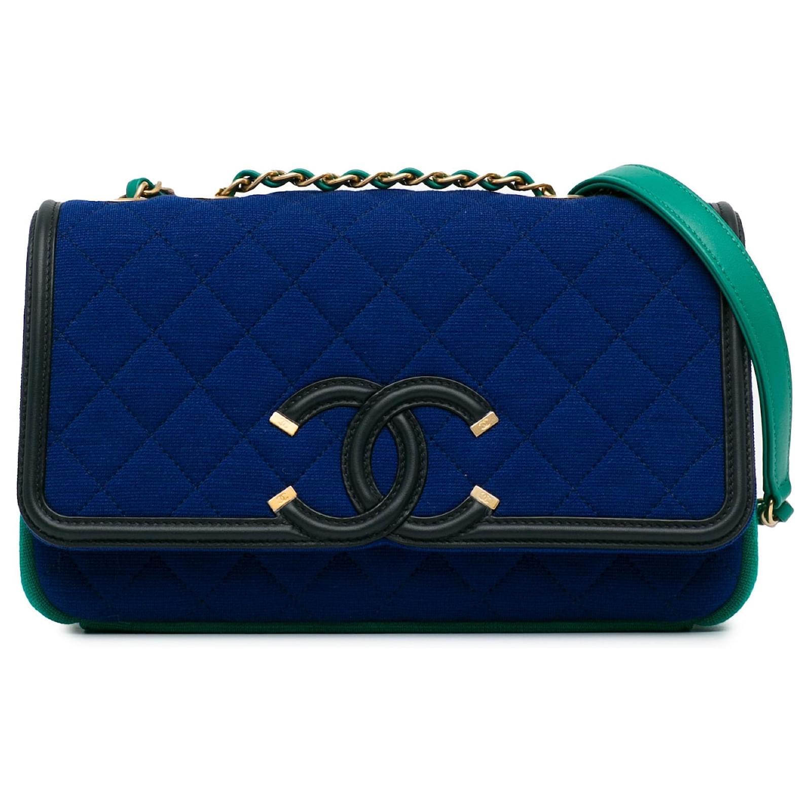 CHANEL Handbags Cotton Blue ref.1623491 - Joli Closet