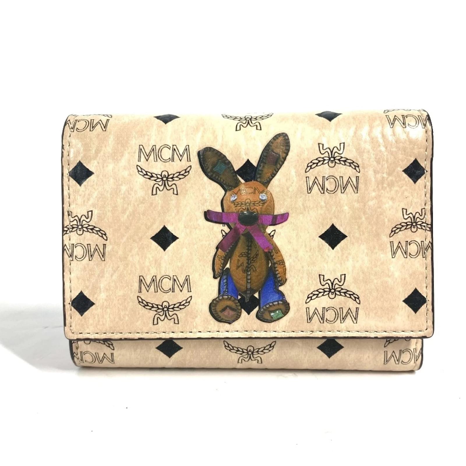 MCM Visetos Rabbit Compact Wallet Beige Leather ref.1629105 - Joli Closet