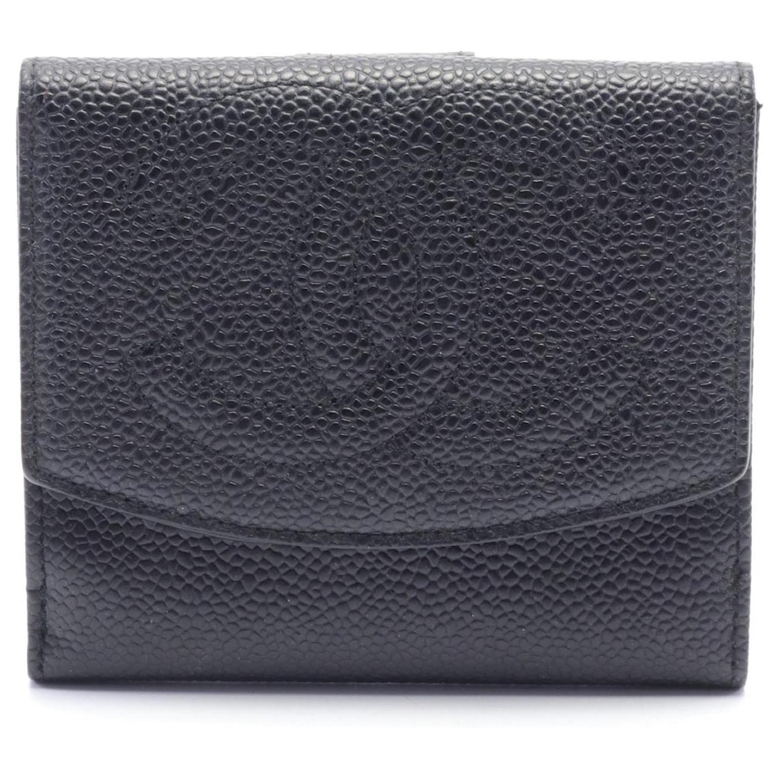 Chanel Coco Mark Bi-fold Wallet in Black Caviar Leather ref.1635679 ...