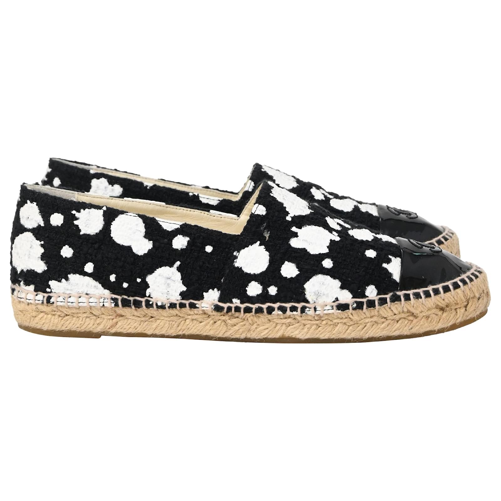 Timeless Chanel Splatter Paint Print CC Logo Cap Toe Espadrille Loafers ...