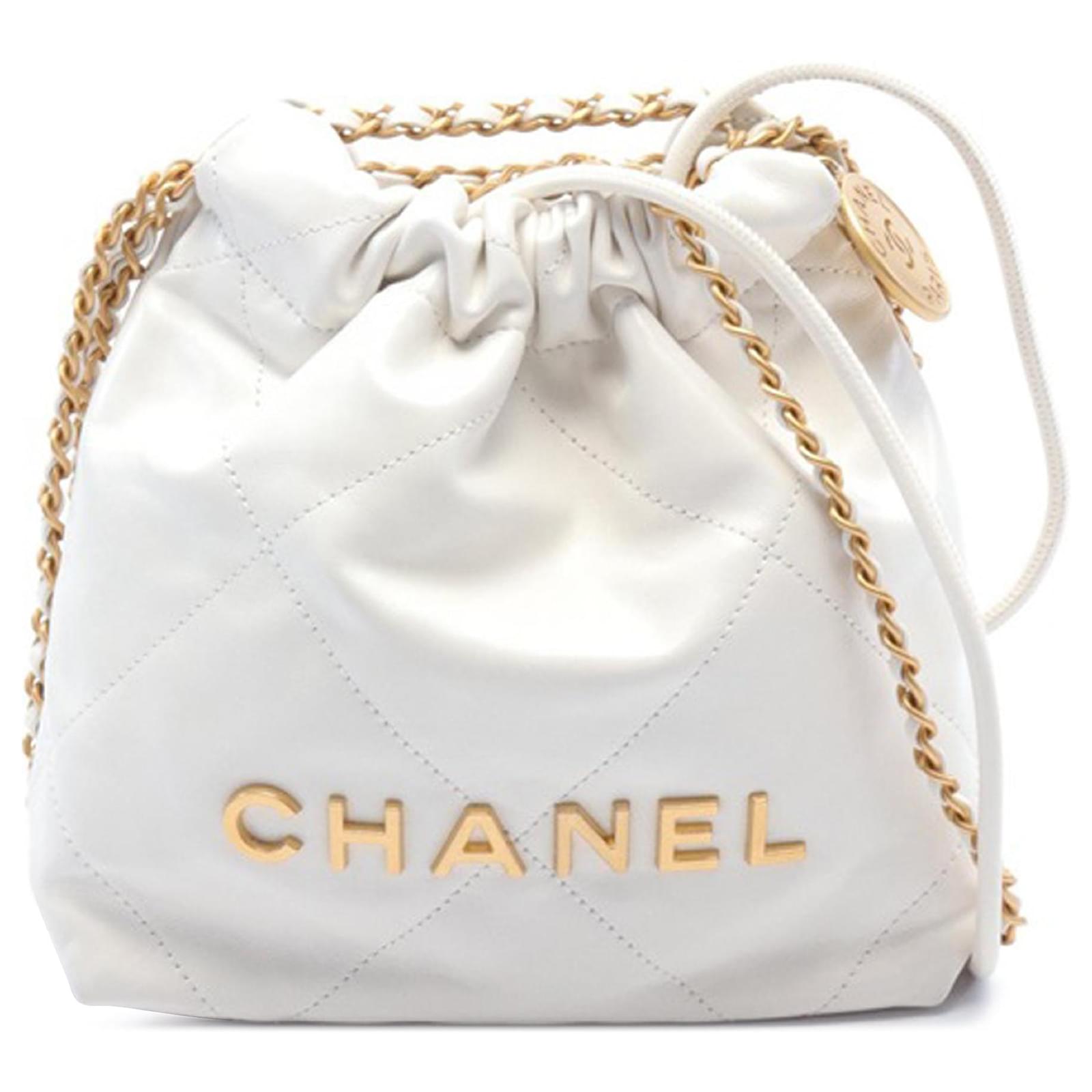 White Chanel Mini Shiny Calfskin 22 Handbag Satchel Leather ref.1664535 ...