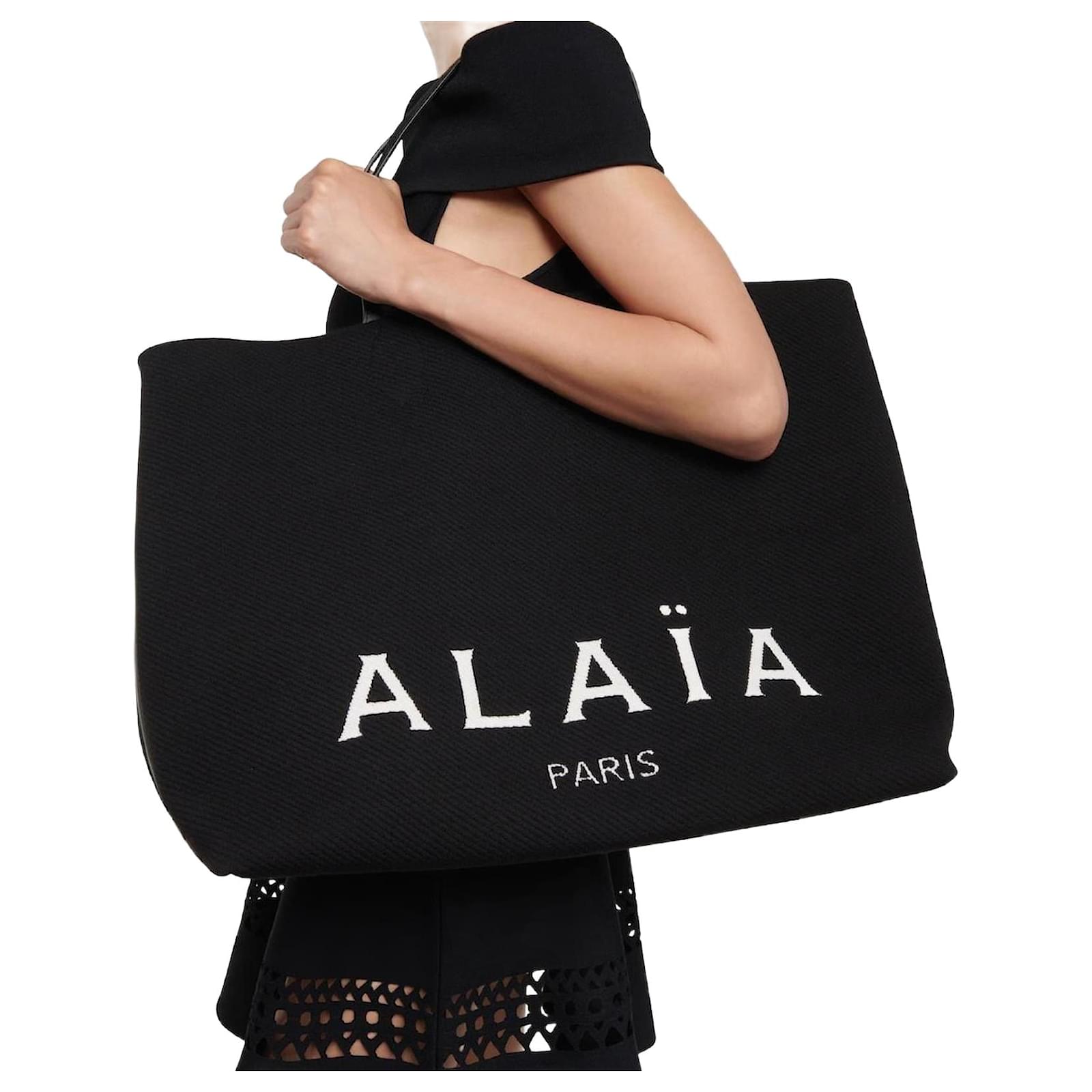 Alaïa Handbags Black Leather ref.1666006 - Joli Closet
