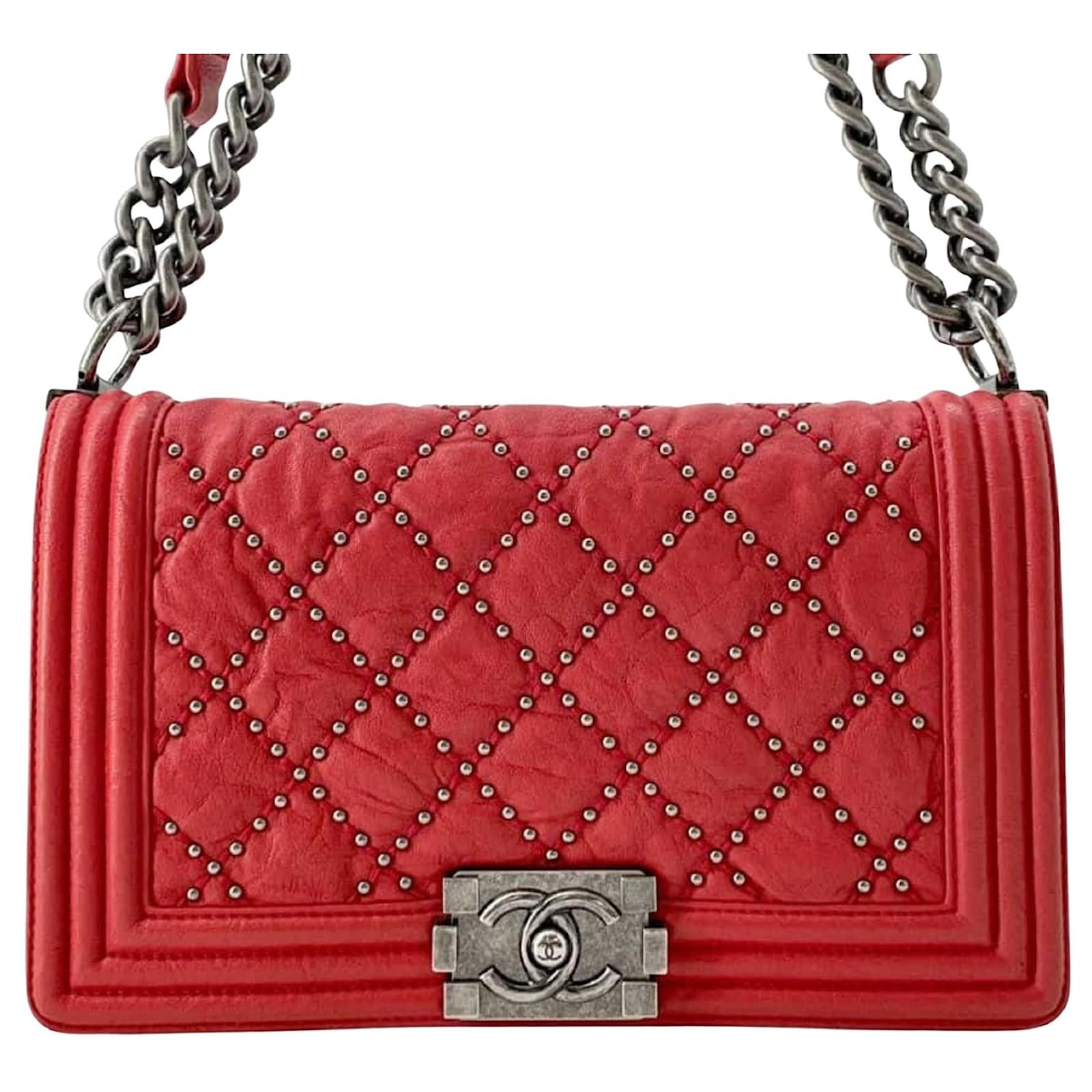Chanel Boy Red Leather ref.1721464 - Joli Closet