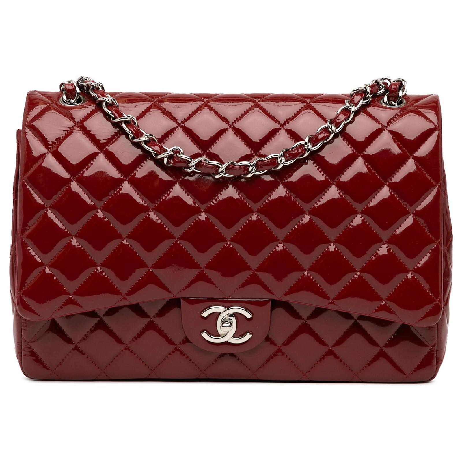 CHANEL Handbags Leather Red ref.1724686 - Joli Closet