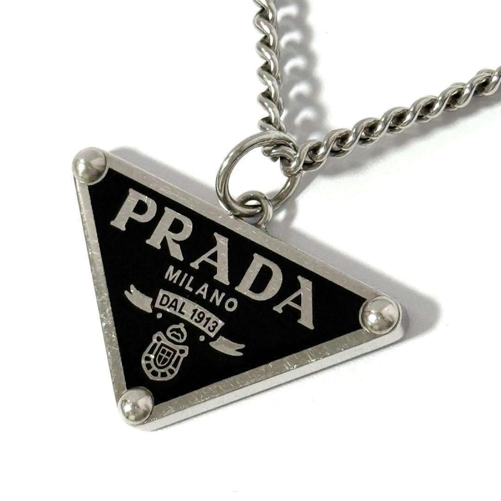Prada Herren Damen Symbol Halskette Anhanger