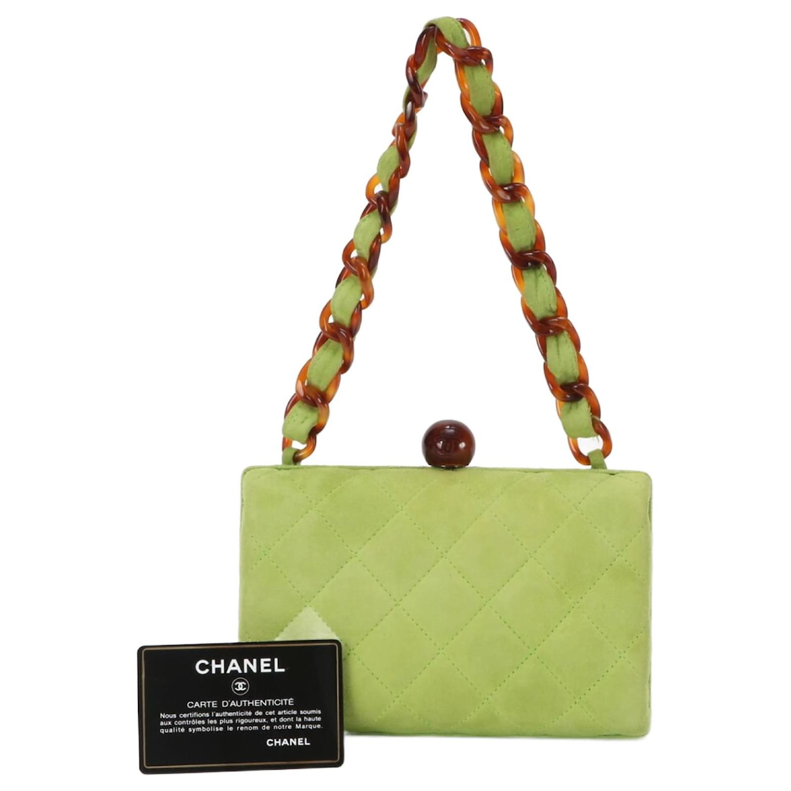 Chanel Light Green Leather Handbag ref.1732589 - Joli Closet