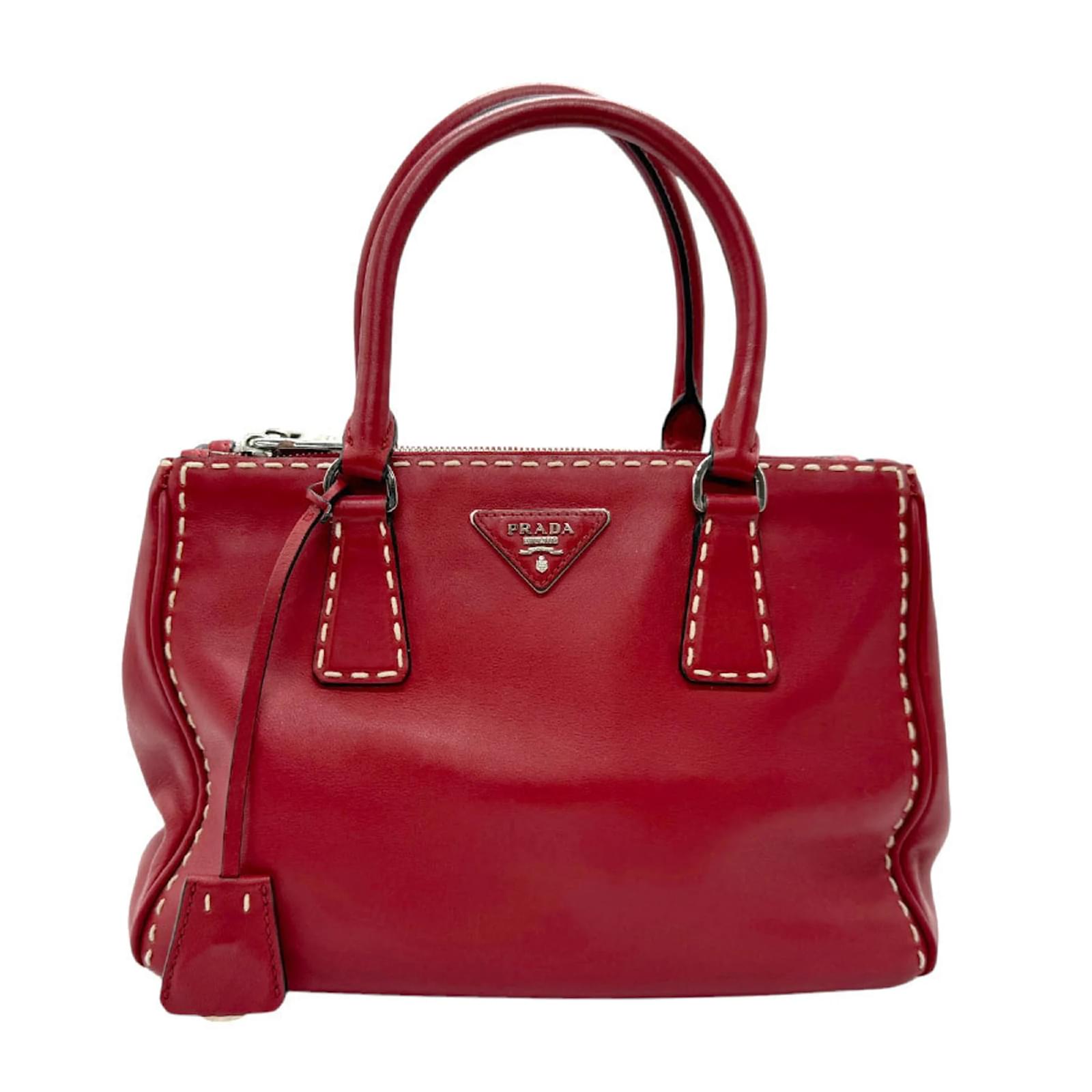 Prada Red Leather Handbag ref.JC1737771 (Sold) - Joli Closet