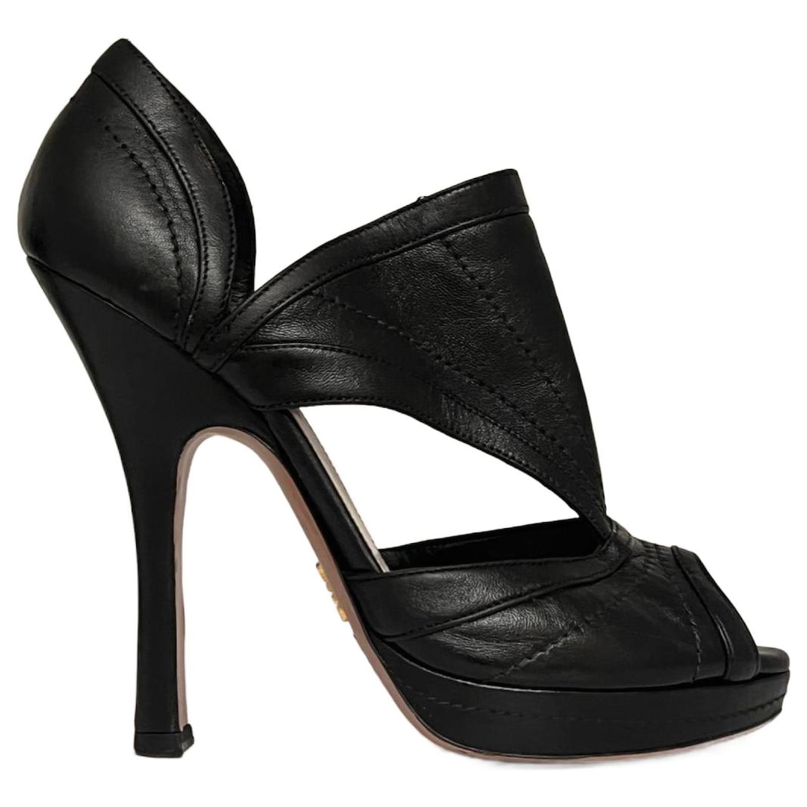 Prada Peep-Toe Cut-Out Pumps in Black Leather ref.1746074 - Joli Closet