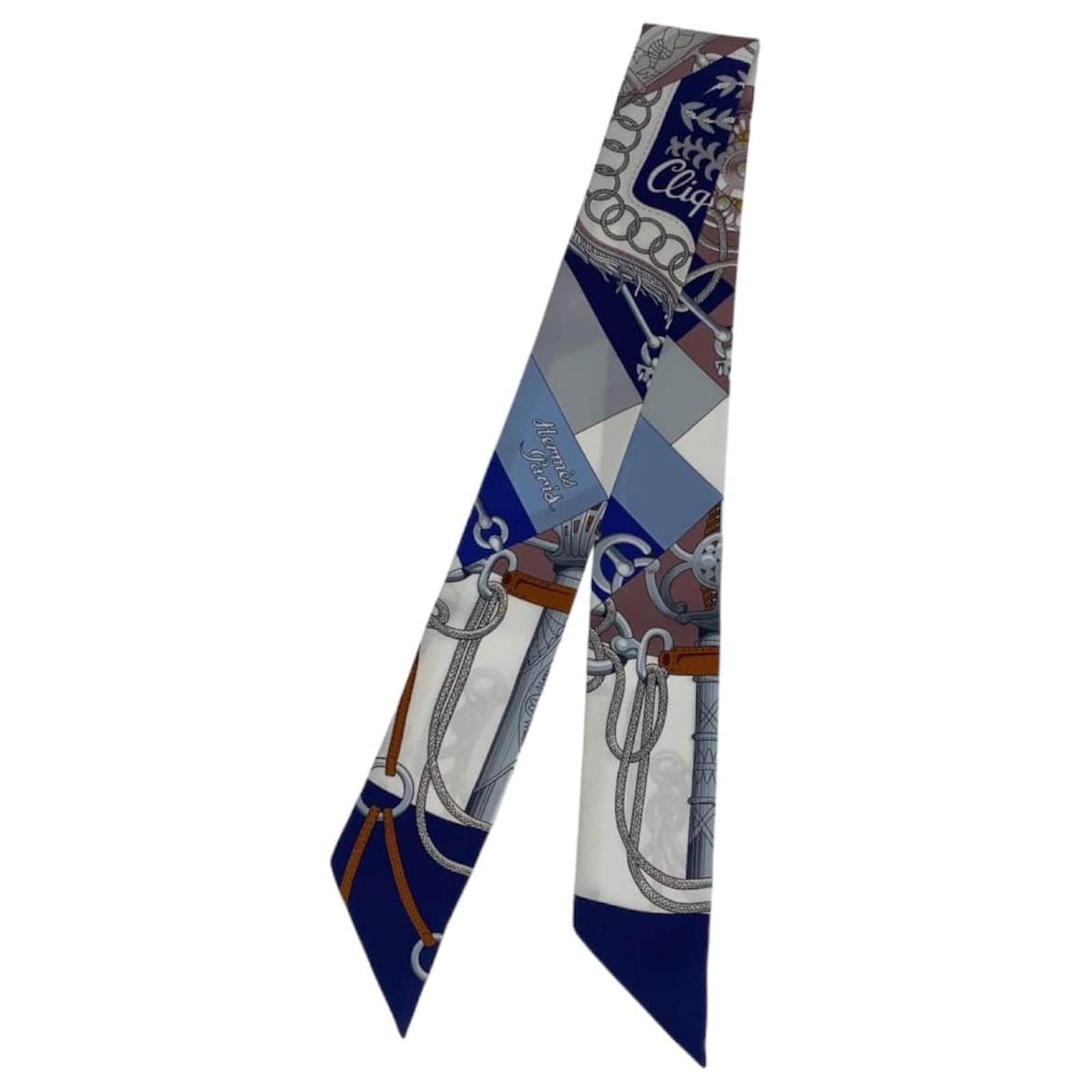 Hermès Hermes Silk Twilly Clic Clac Scarf Blue Cloth ref.1747934 - Joli ...
