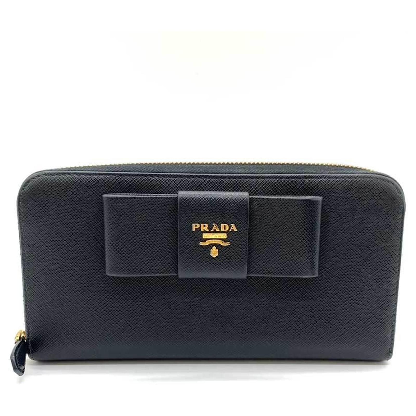 Prada Saffiano Long Wallet Black Leather ref.1748881 - Joli Closet