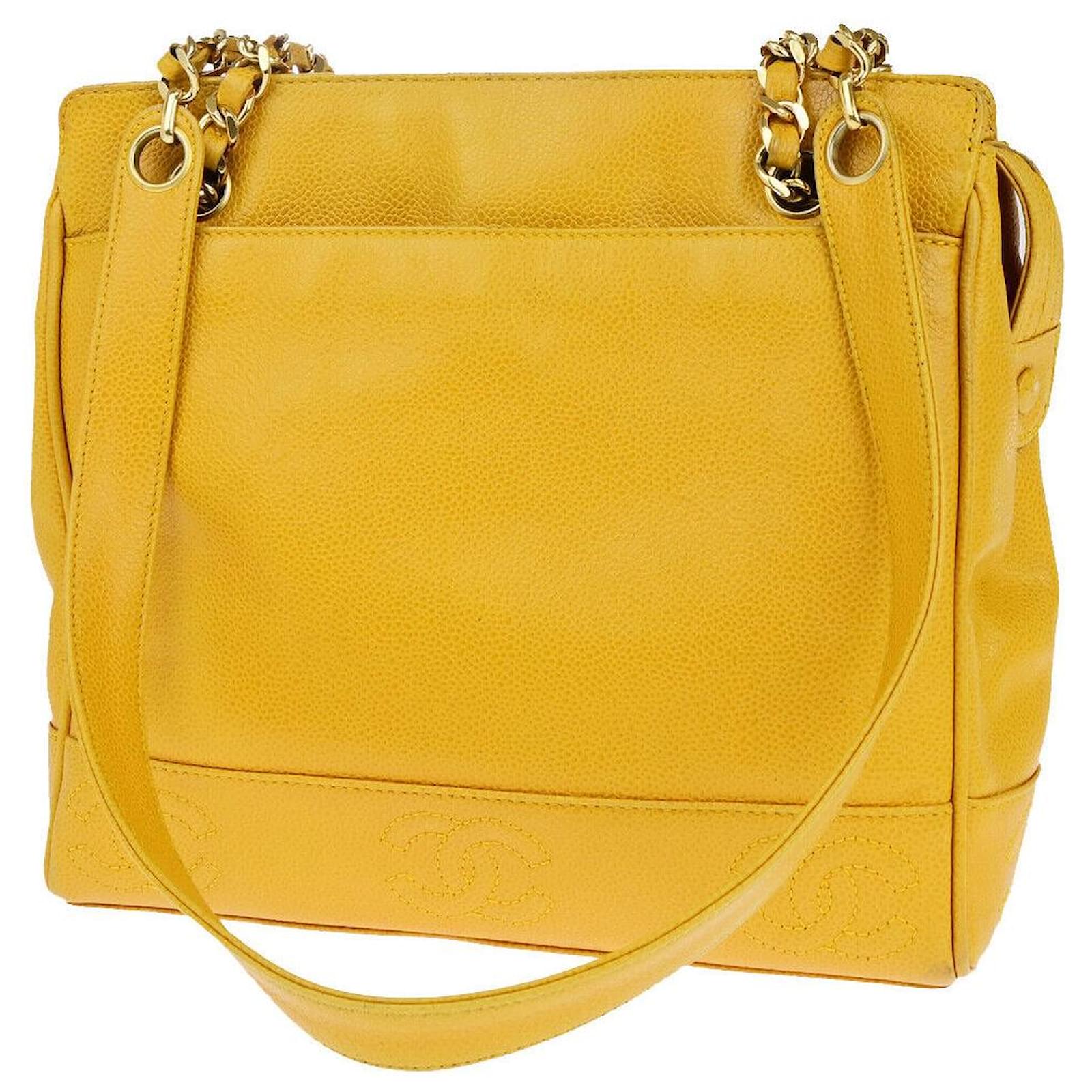 Chanel Triple coco Yellow Leather ref.1751649 - Joli Closet