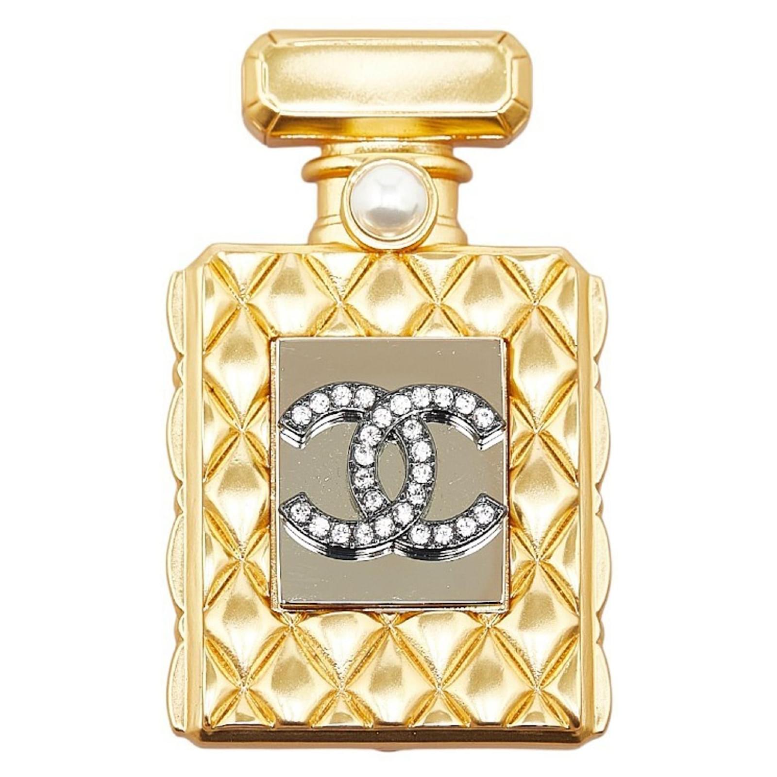 Chanel Coco Mark Golden Gold-plated ref.1757931 - Joli Closet