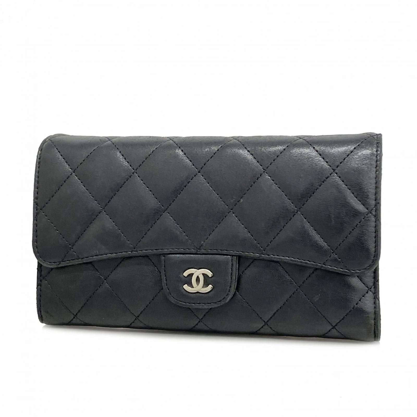 Chanel Black Lambskin Tri-fold Long Wallet Leather ref.1775982 - Joli ...