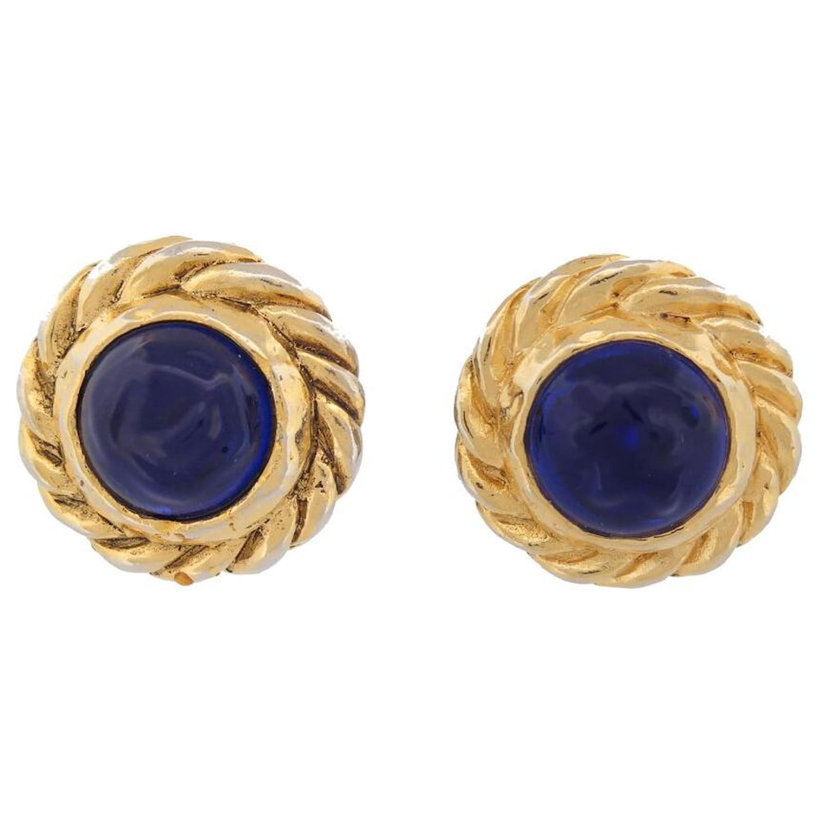 VINTAGE CHANEL GRIPOIX 1970 CLIPS PATE DE VERRE GOLD EARRINGS Golden Metal ref.1776239 - Joli Closet