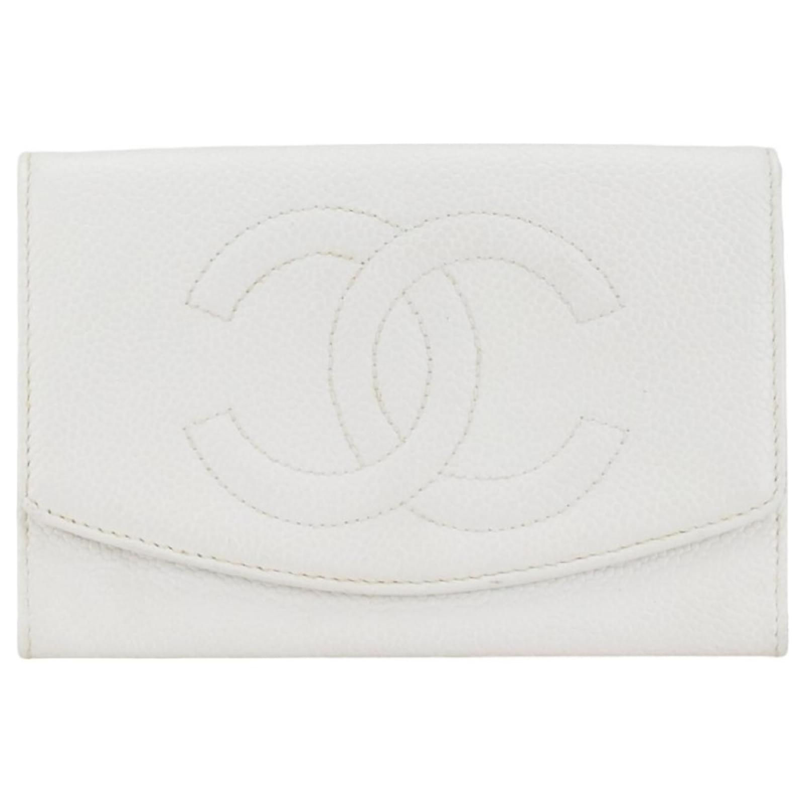 Chanel Coco Mark Bi-fold Wallet Pouch White Leather ref.1784905 - Joli ...