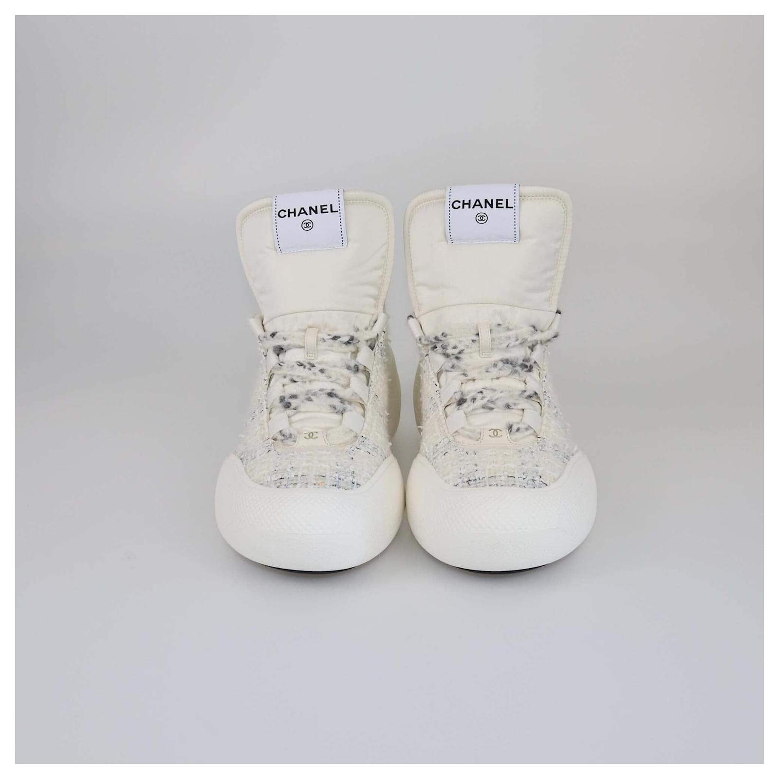 CHANEL Trainers T.EU Tweed White ref.1820098 - Joli Closet